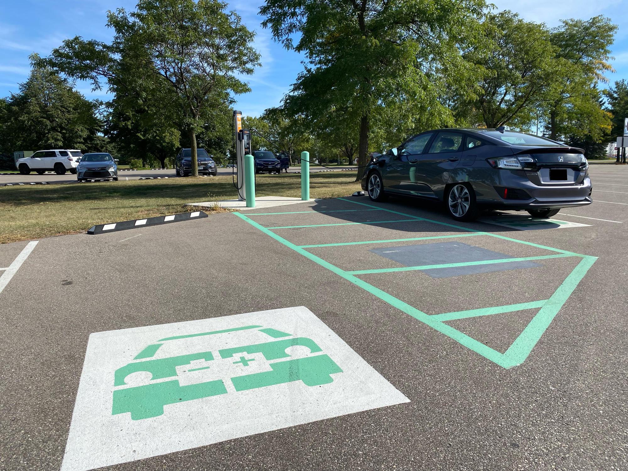 Staring Lake Park | Eden Prairie, MN | EV Station