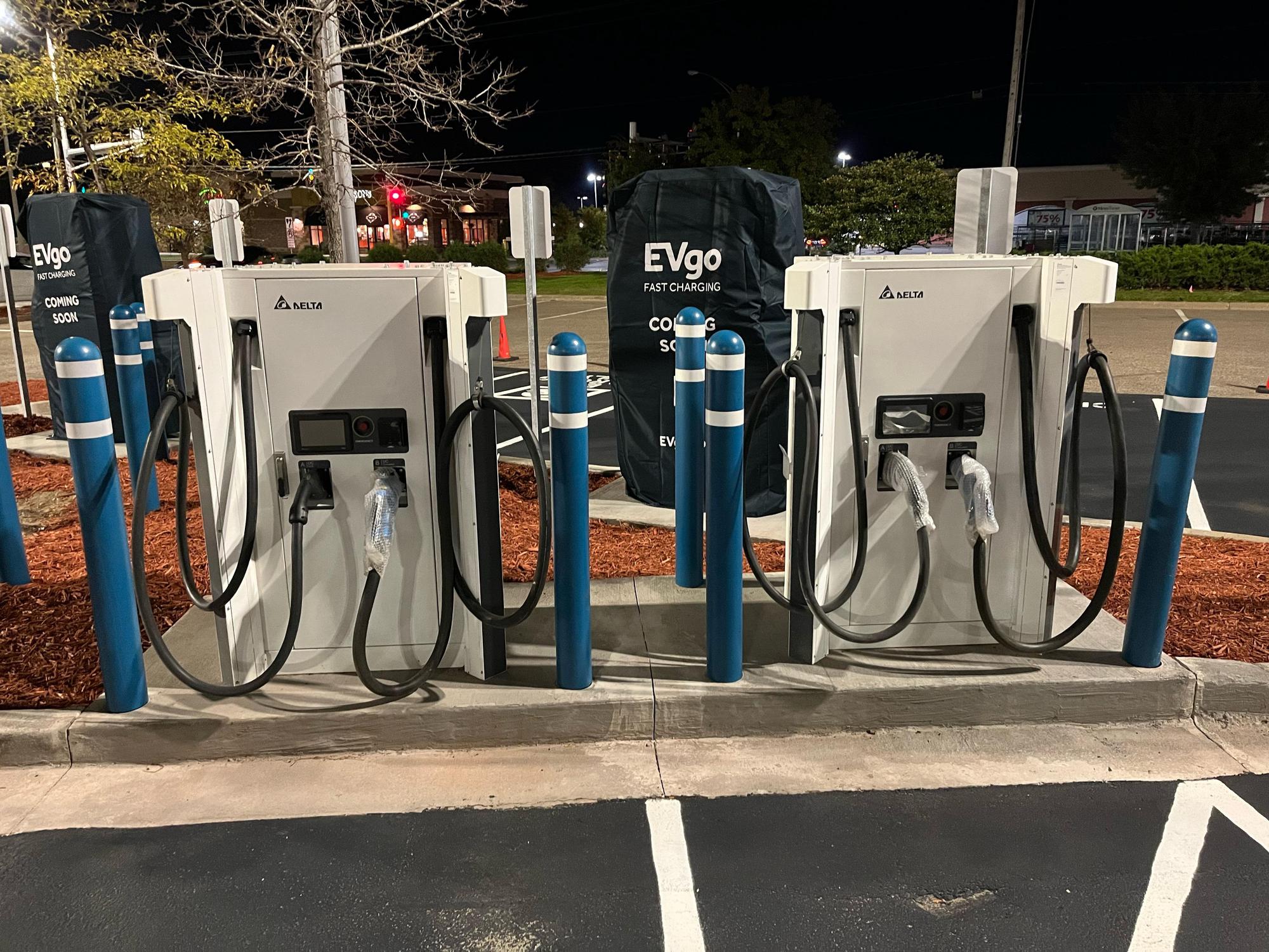 Target Roseville | Roseville, MN | EV Station