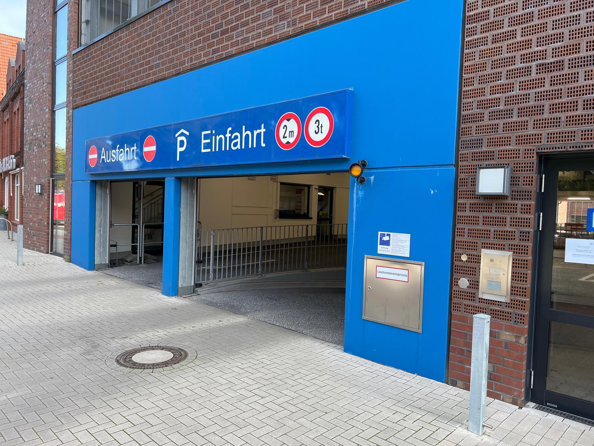 Parkhaus Wallstraße Stade | Stade, NDS | EV Station