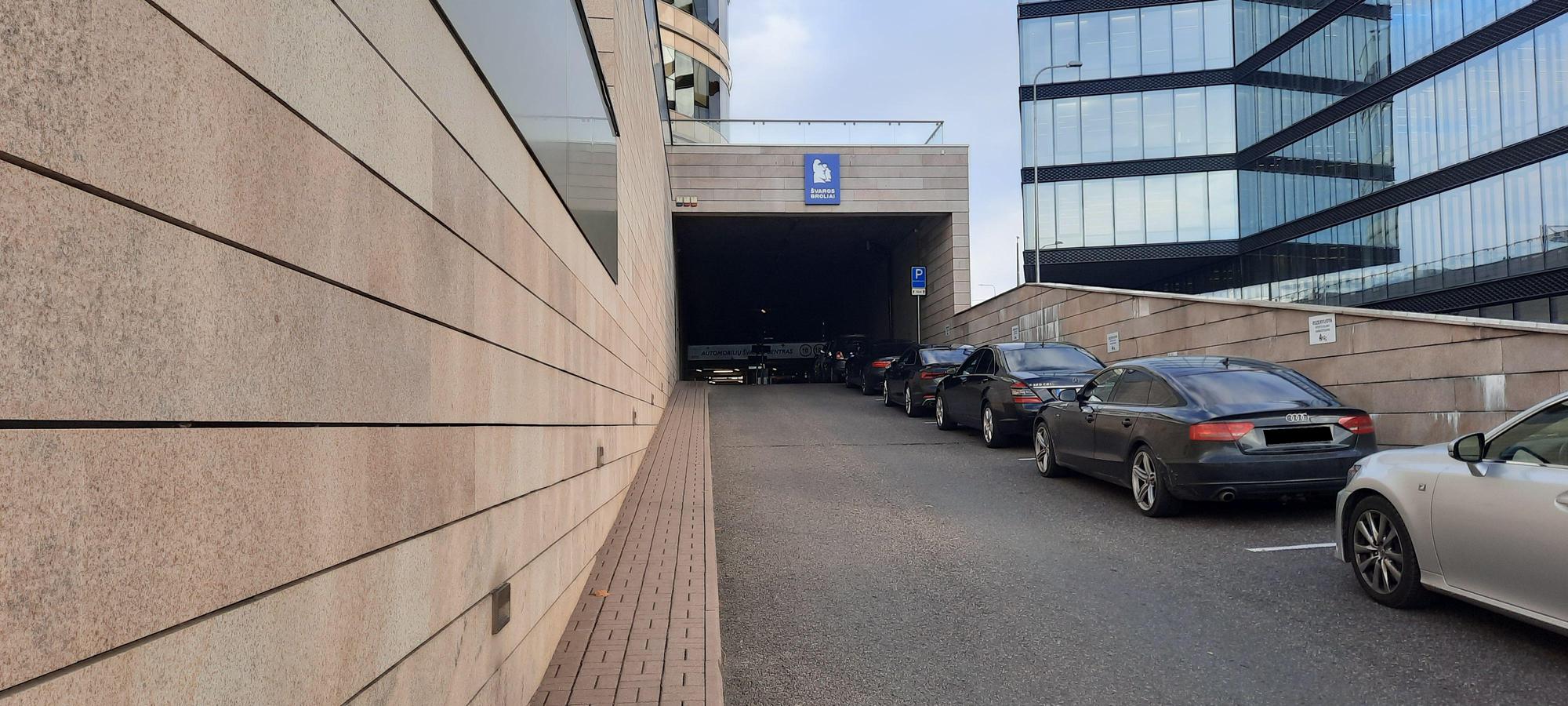 UniPark Charge Station | Vilnius, Vilniaus apskr. | EV Station