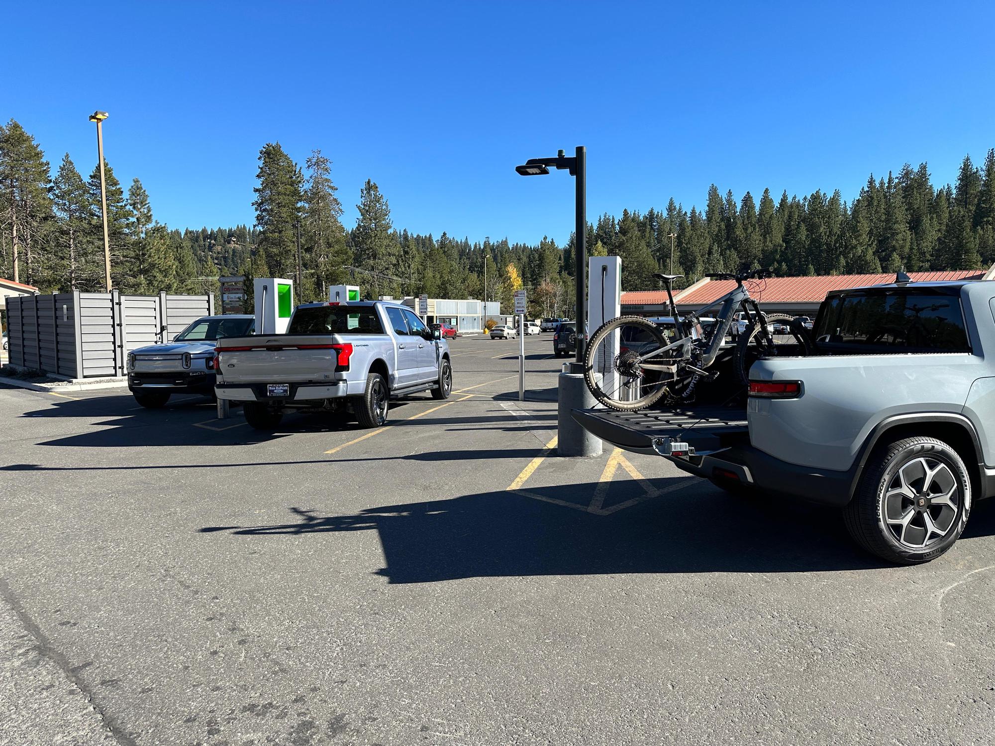 Truckee Crossroads - Save Mart | Truckee, CA | EV Station