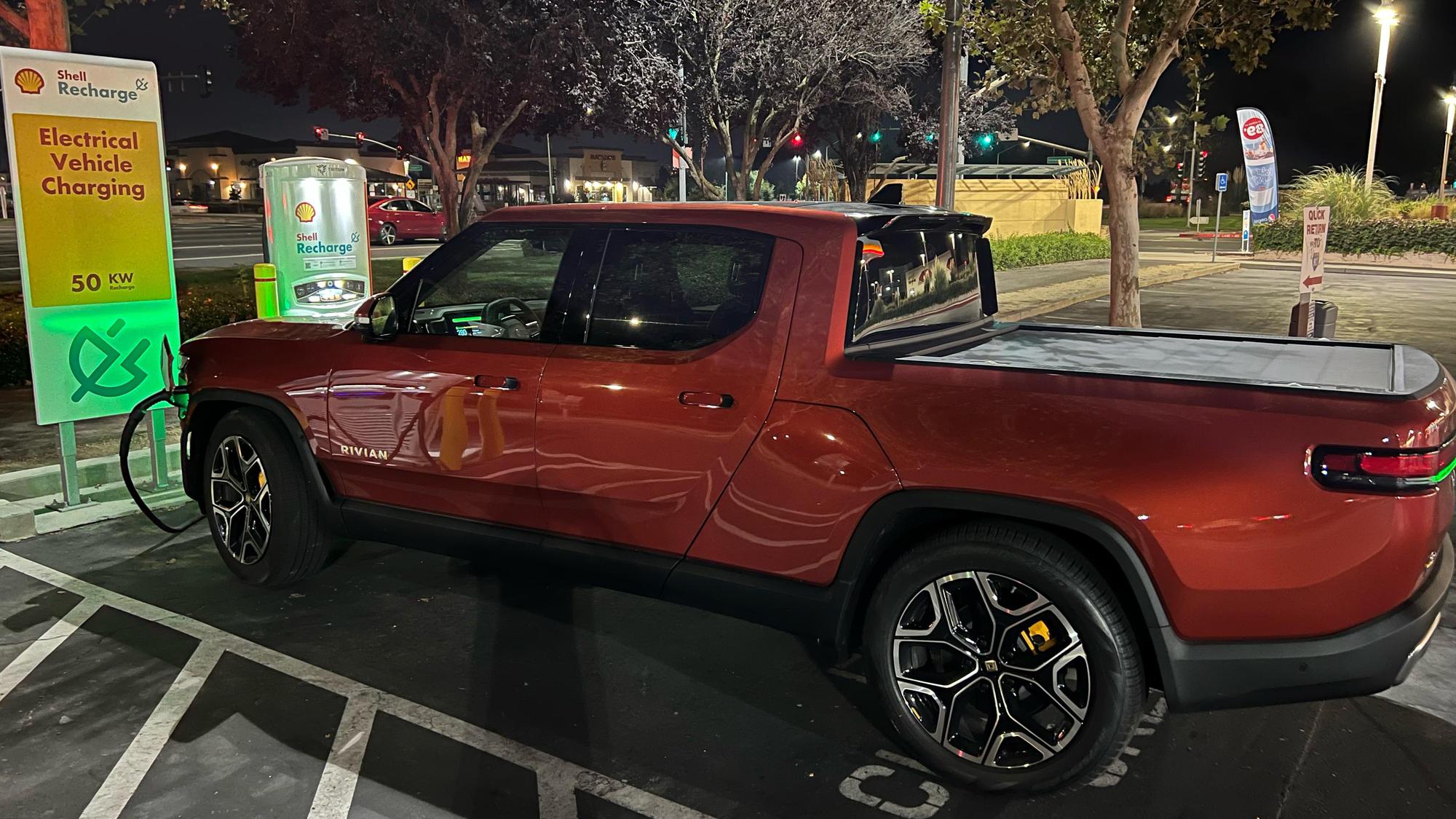 Shell Truxel Rd | Sacramento, CA | EV Station