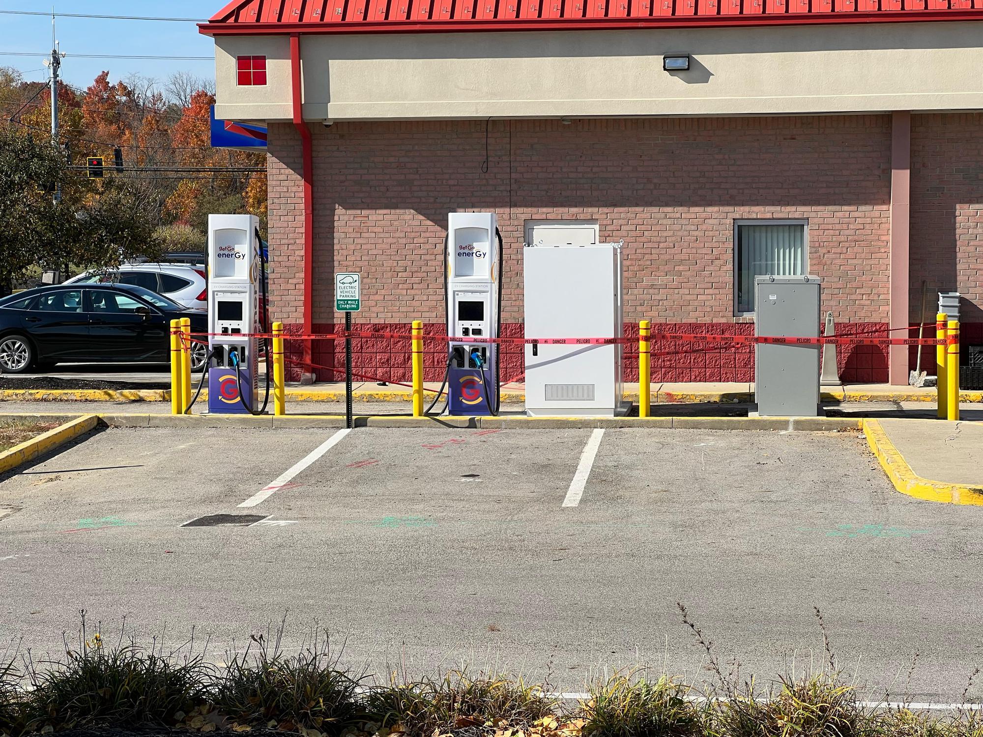 GetGo Café + Market & WetGo Car Wash | Lewis Center, OH | EV Station