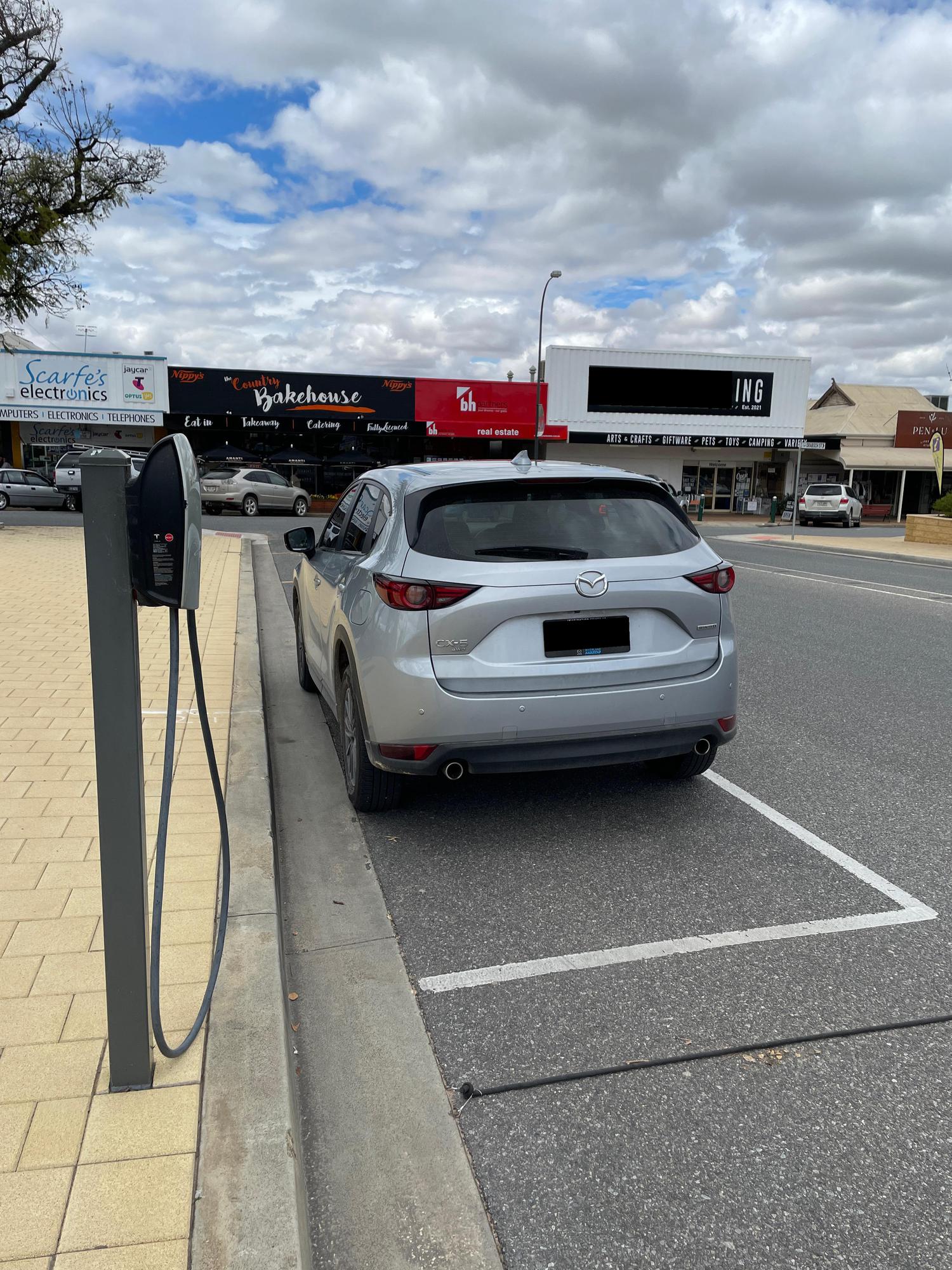 East Terrace Library & Visitor Centre | Loxton, SA | EV Station