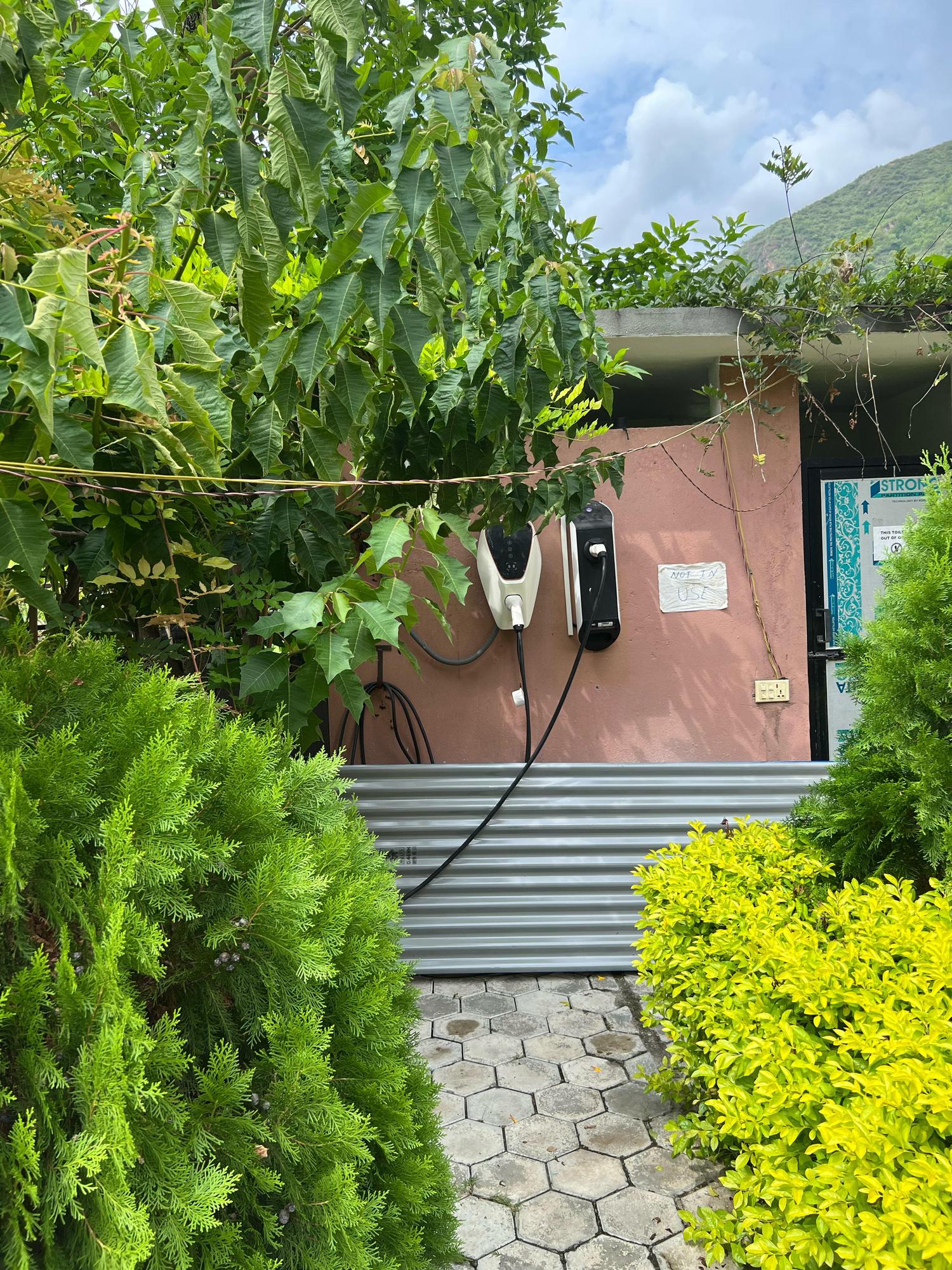 Akshit Resort and Rafting MG ZS EV 7KW/40kw AC CHARGER | Purano ...
