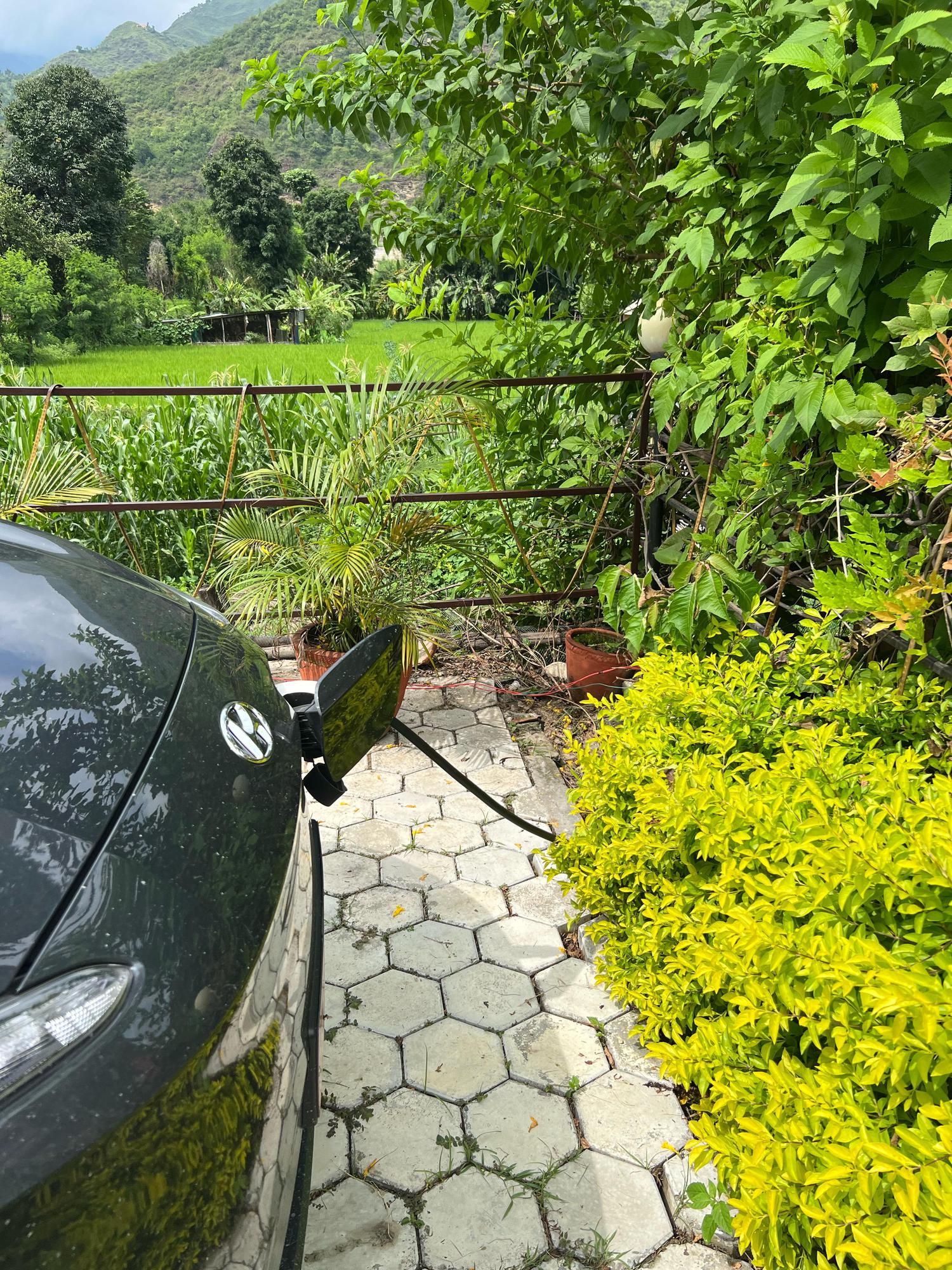 Akshit Resort and Rafting MG ZS EV 7KW/40kw AC CHARGER | Purano ...