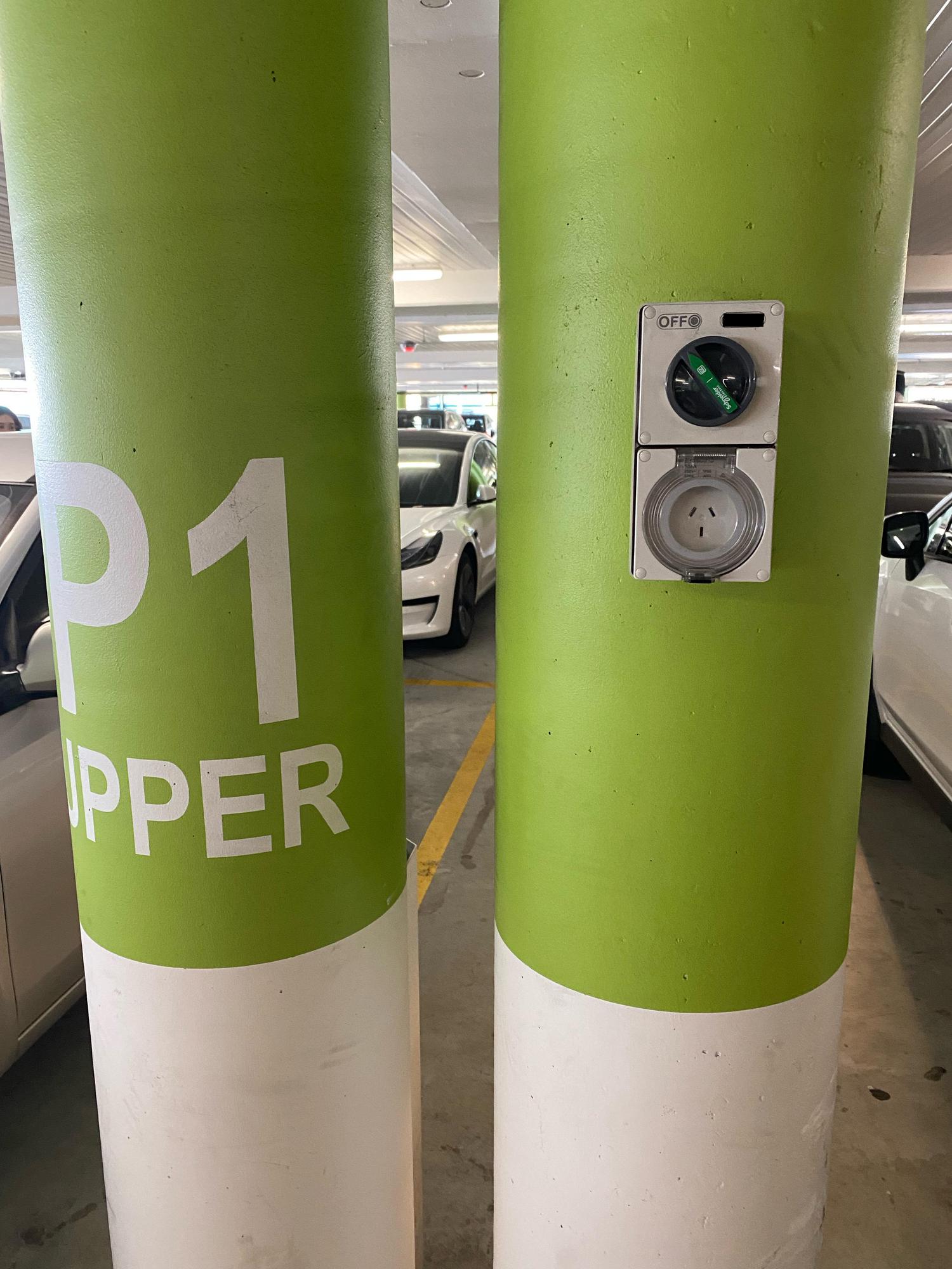 Westfield Carousel | Cannington, WA | EV Station