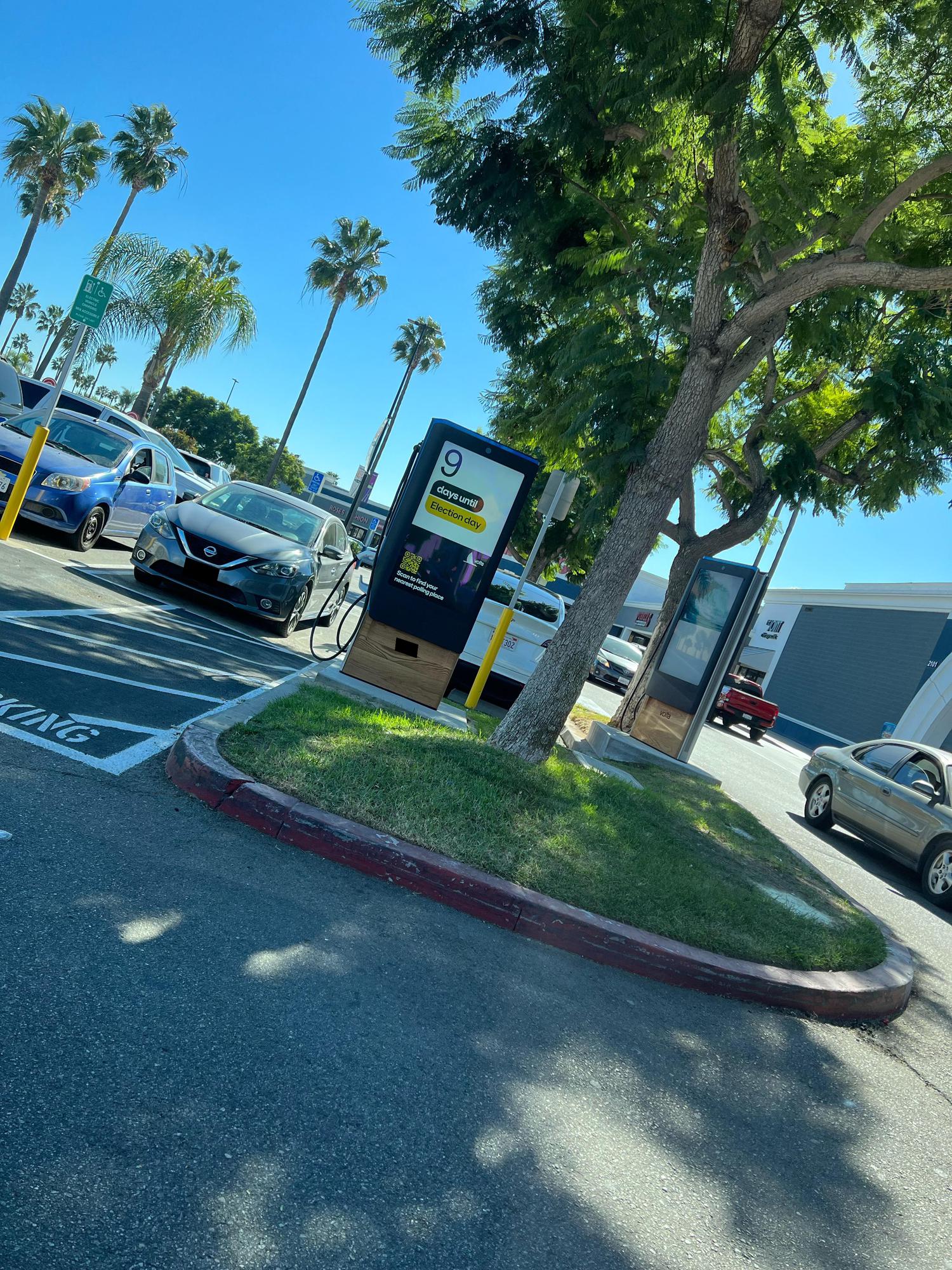 The Rose - Vons | Oxnard, CA | EV Station