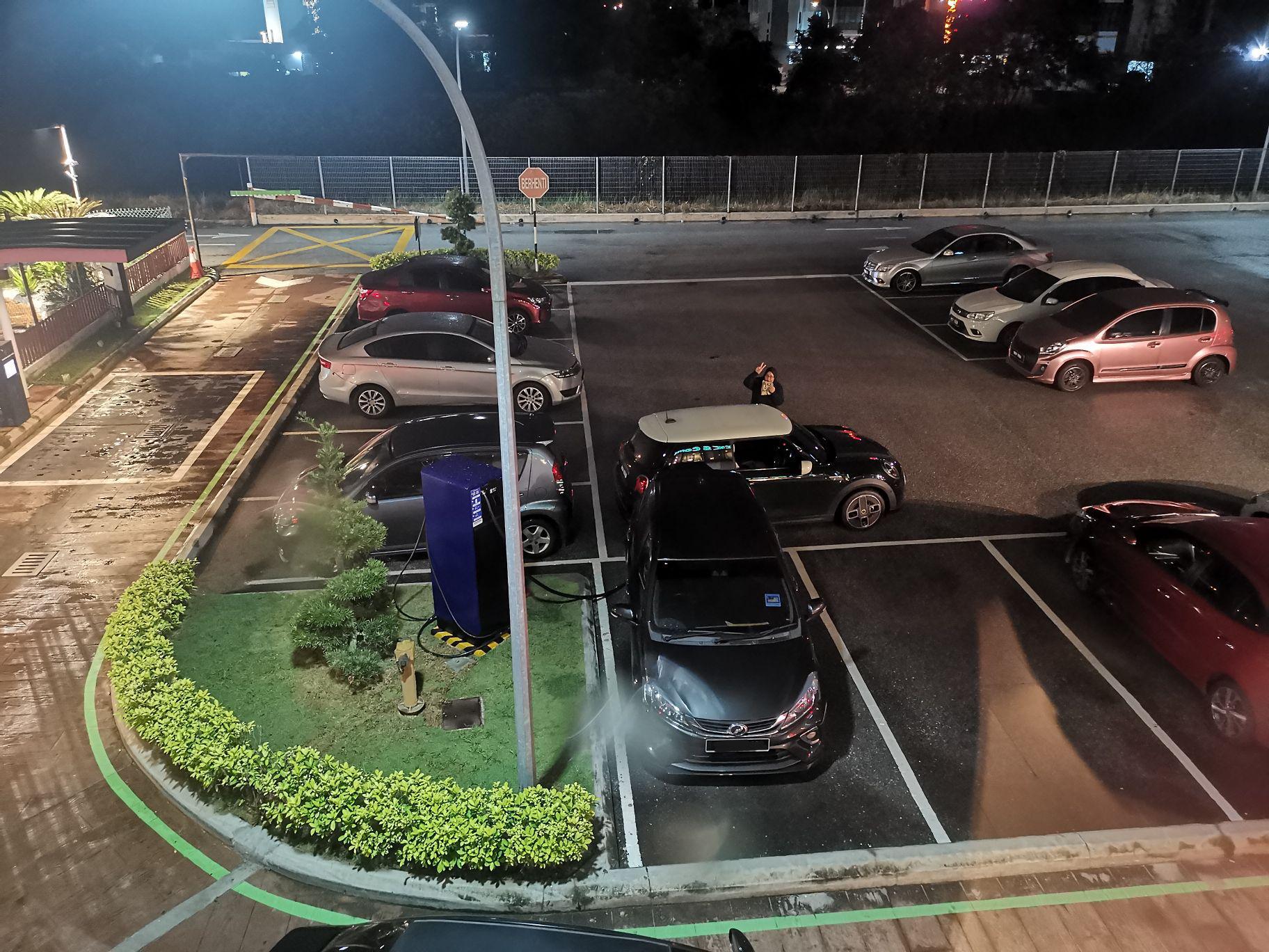 Starbucks Kota Kemuning DT | Shah Alam, Selangor | EV Station