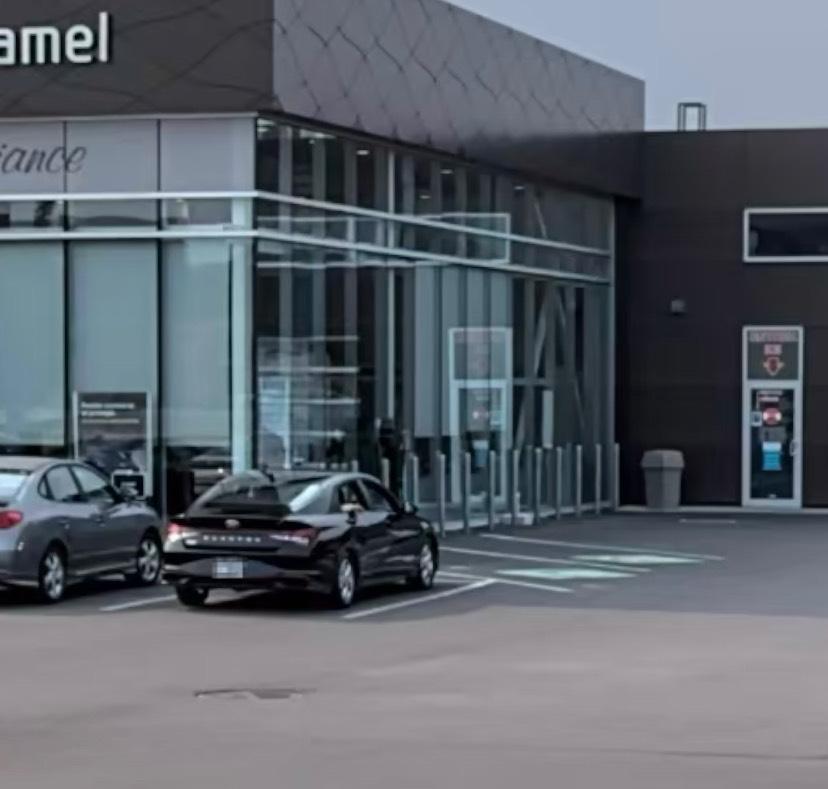 Hamel Hyundai | Saint-Eustache, QC | EV Station
