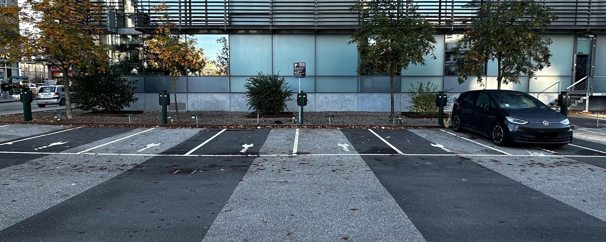 Clever Teglholm Tværvej Parkeringsplads | Støberigade 12, 2450 ...