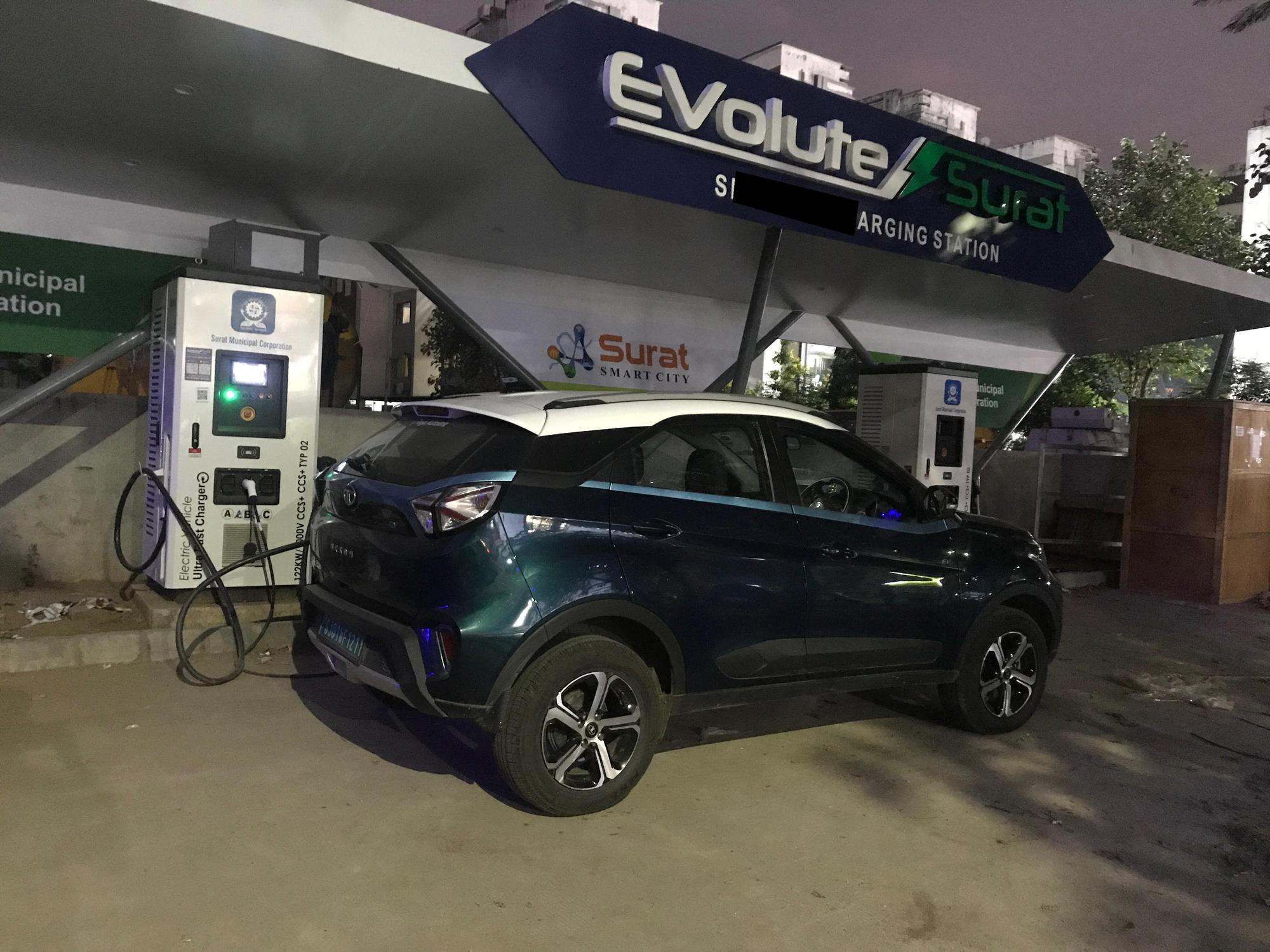 Evolute Surat,SMC Fast Charger (60kw) | Surat, GJ | EV Station