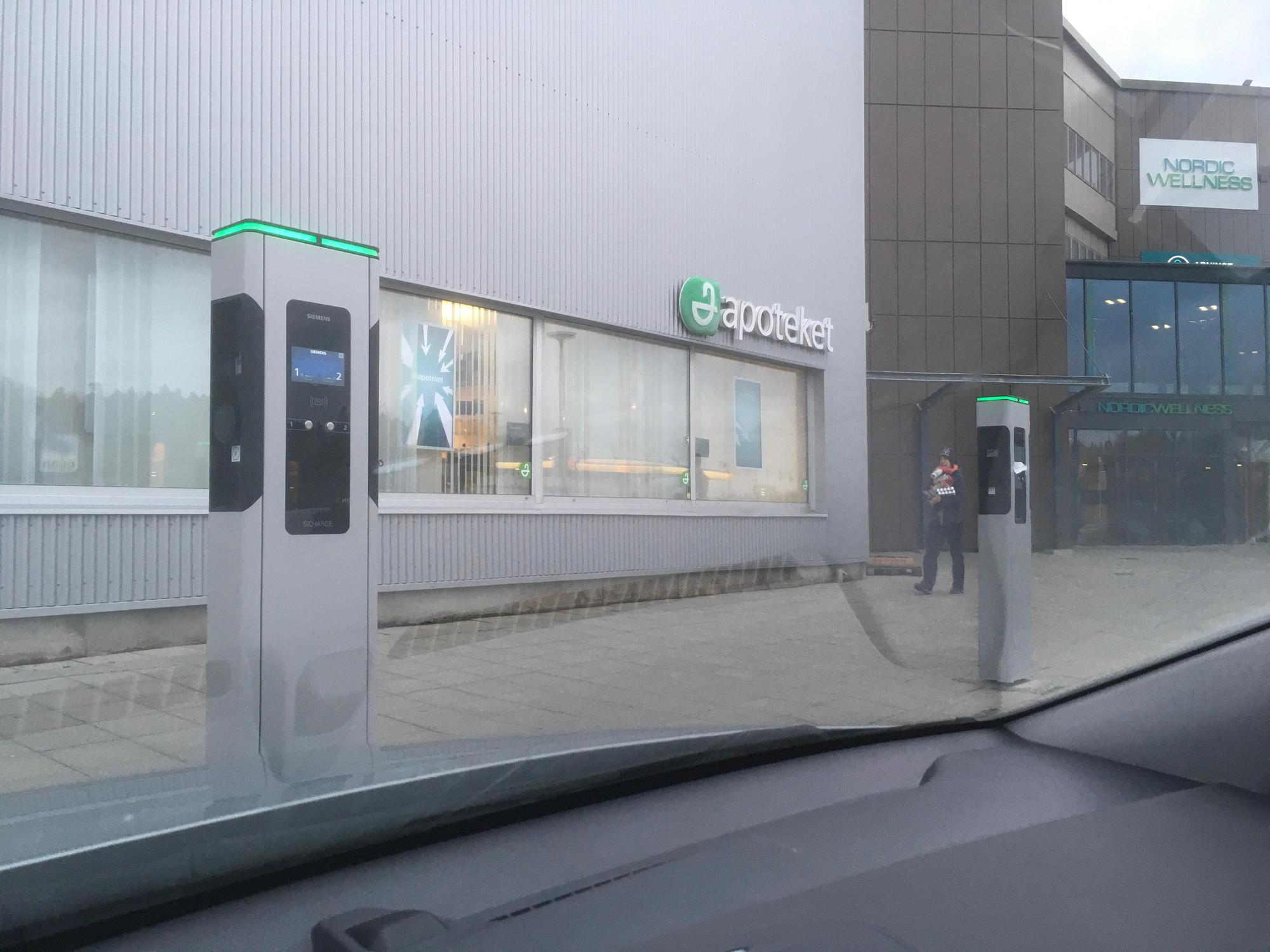 Ica Kvantum (Coming Soon) | Arninge Centrum, Saluvägen, 187 66 Täby ...