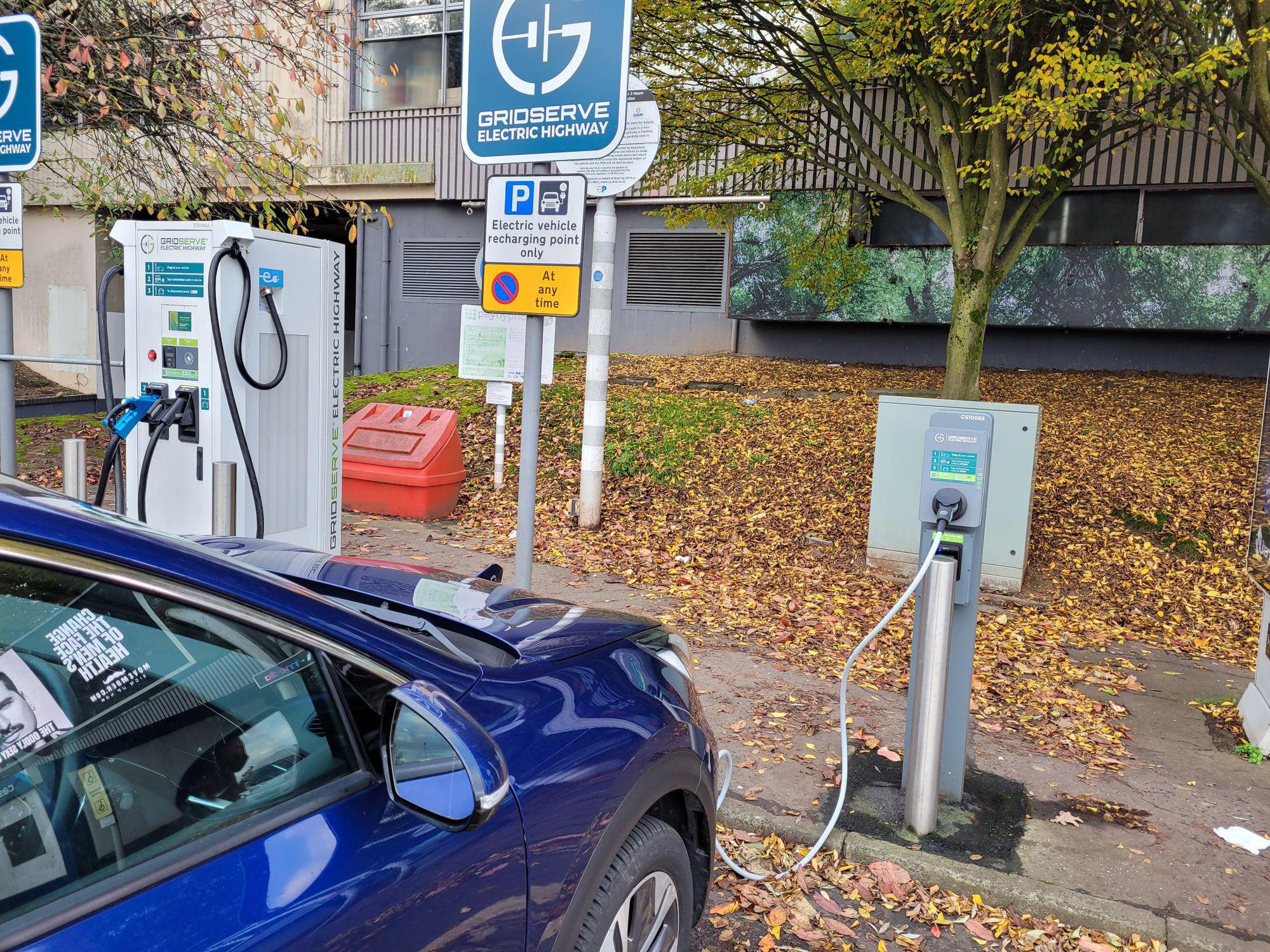 Frankley Southbound Services M5 (1) | Quinton South, England | EV Station