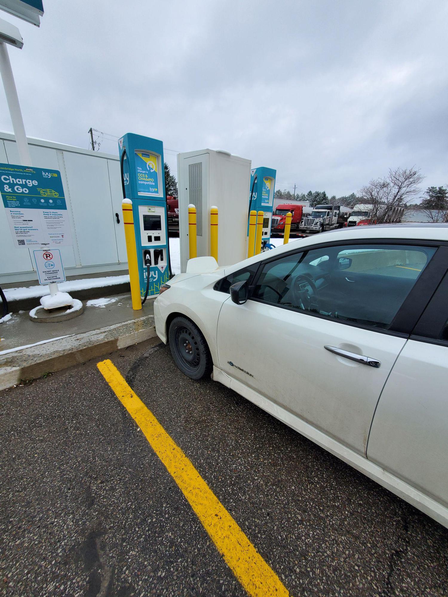 ONroute Cambridge North 401-Westbound | Cambridge, ON | EV Station