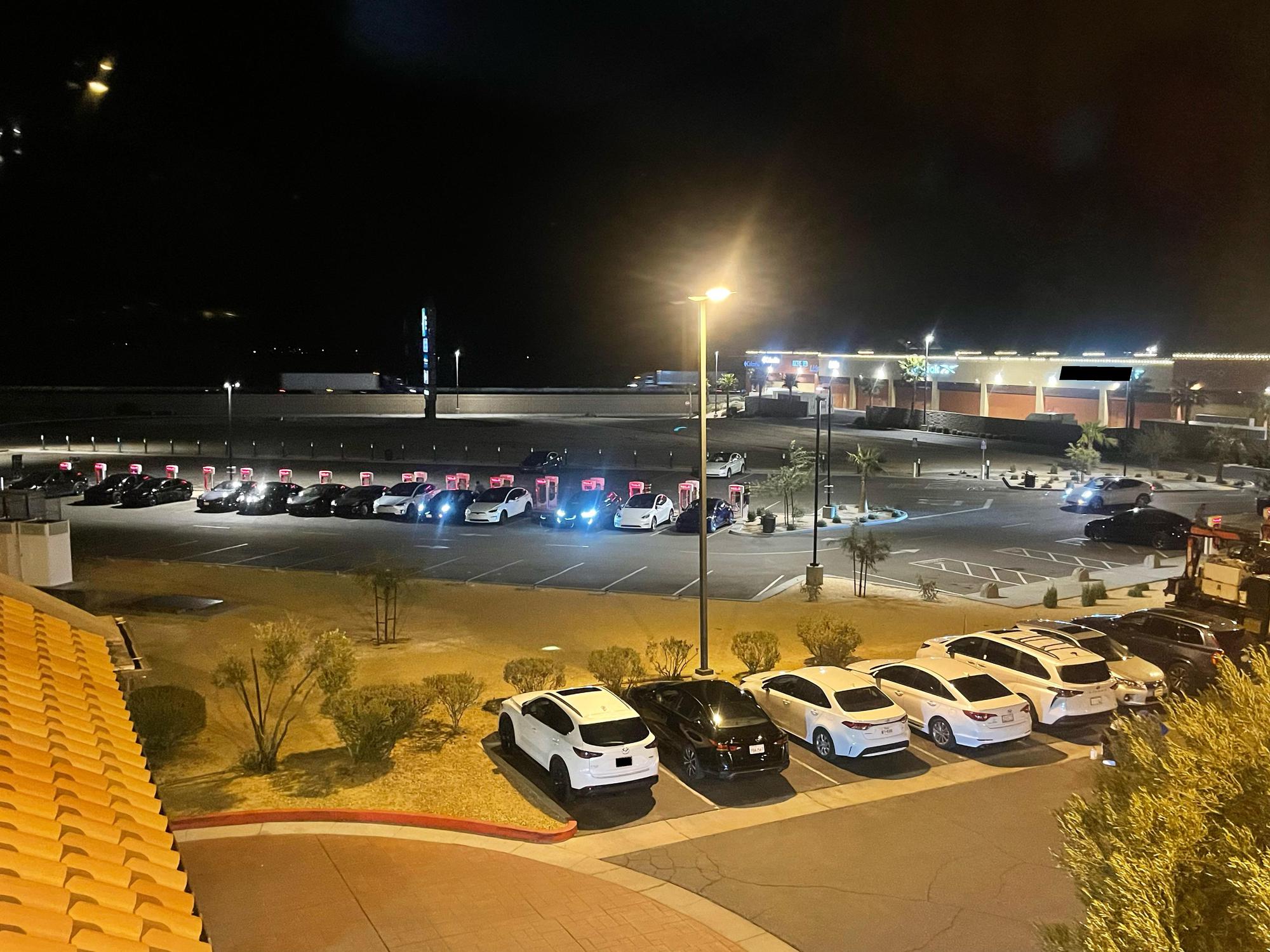 The Outlets at Barstow (3) | Barstow, CA | EV Station