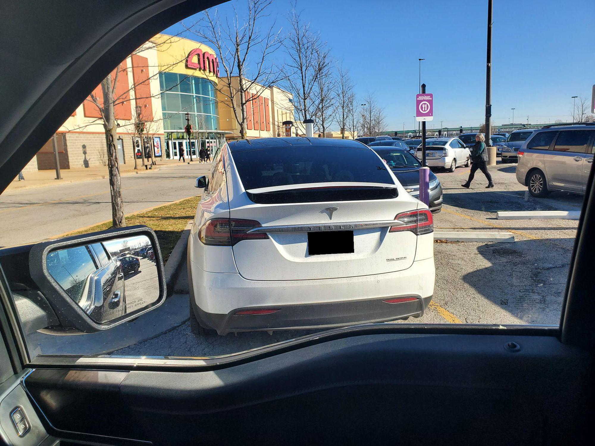Castleton Square Mall | Indianapolis, IN | EV Station