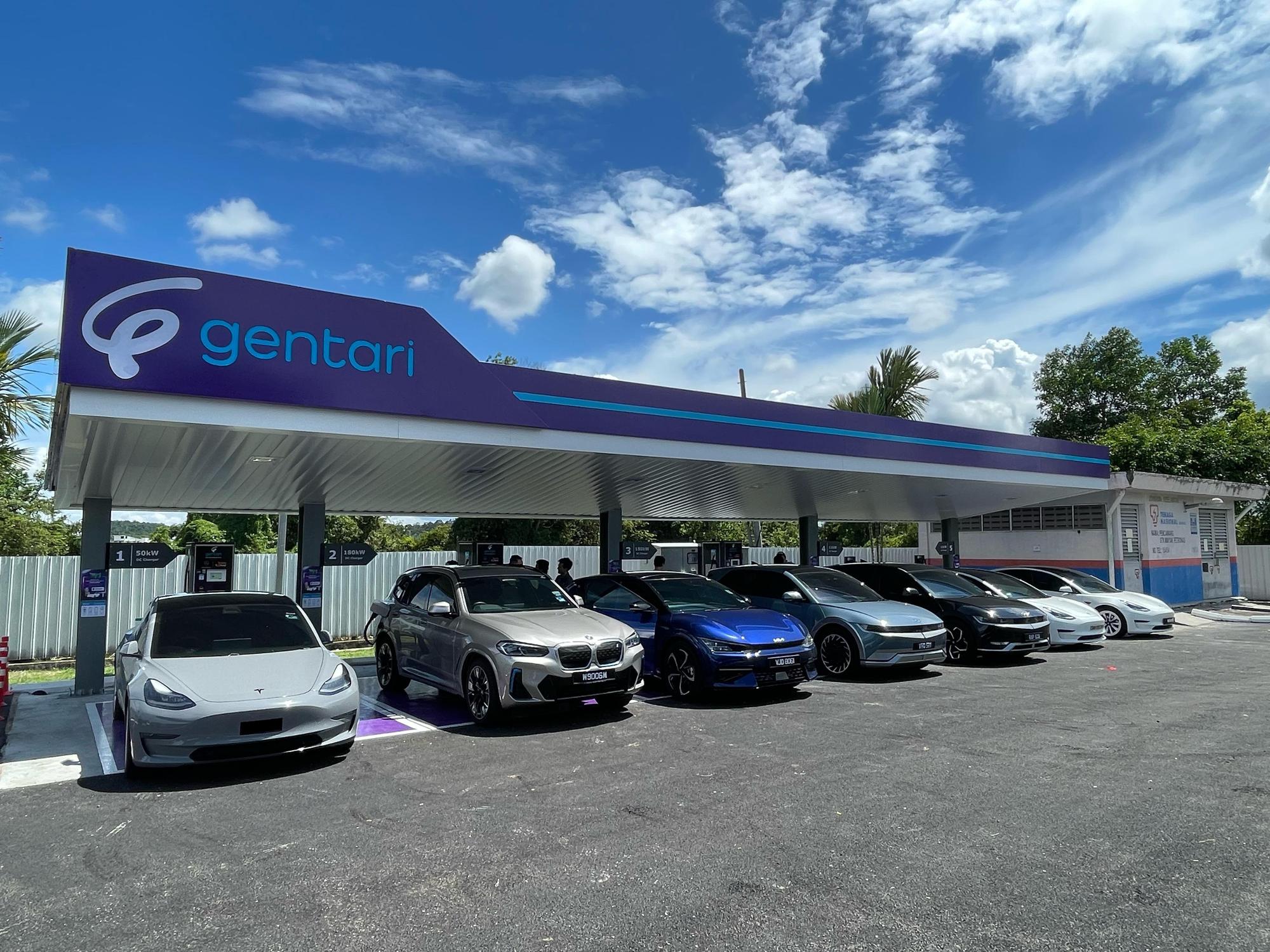 Gentari @ Petronas Bandar Baru Ayer Hitam (180kW x4, 50kW x1) | Ayer ...