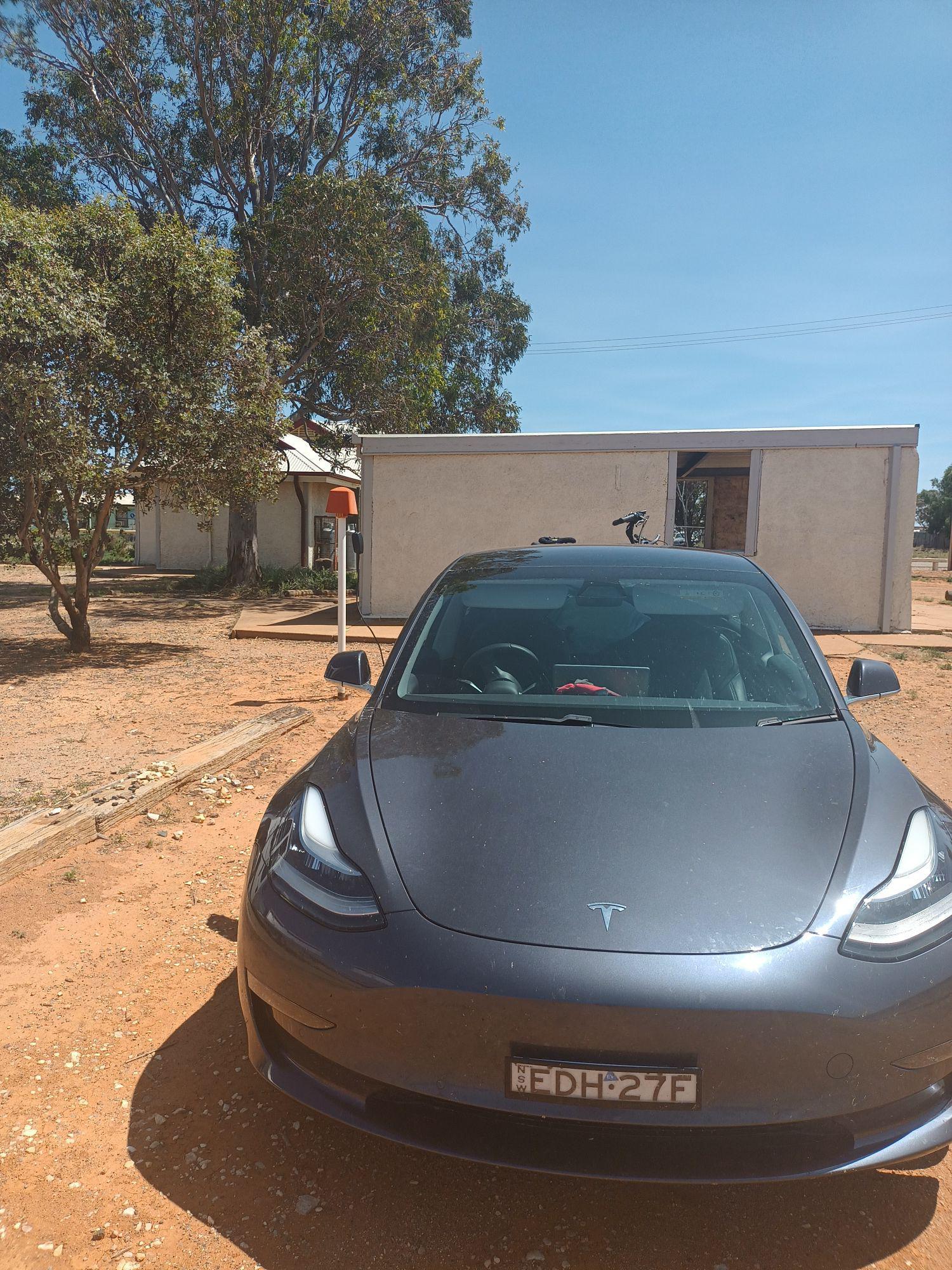 Cockburn Caravan Park | Cockburn, SA | EV Station