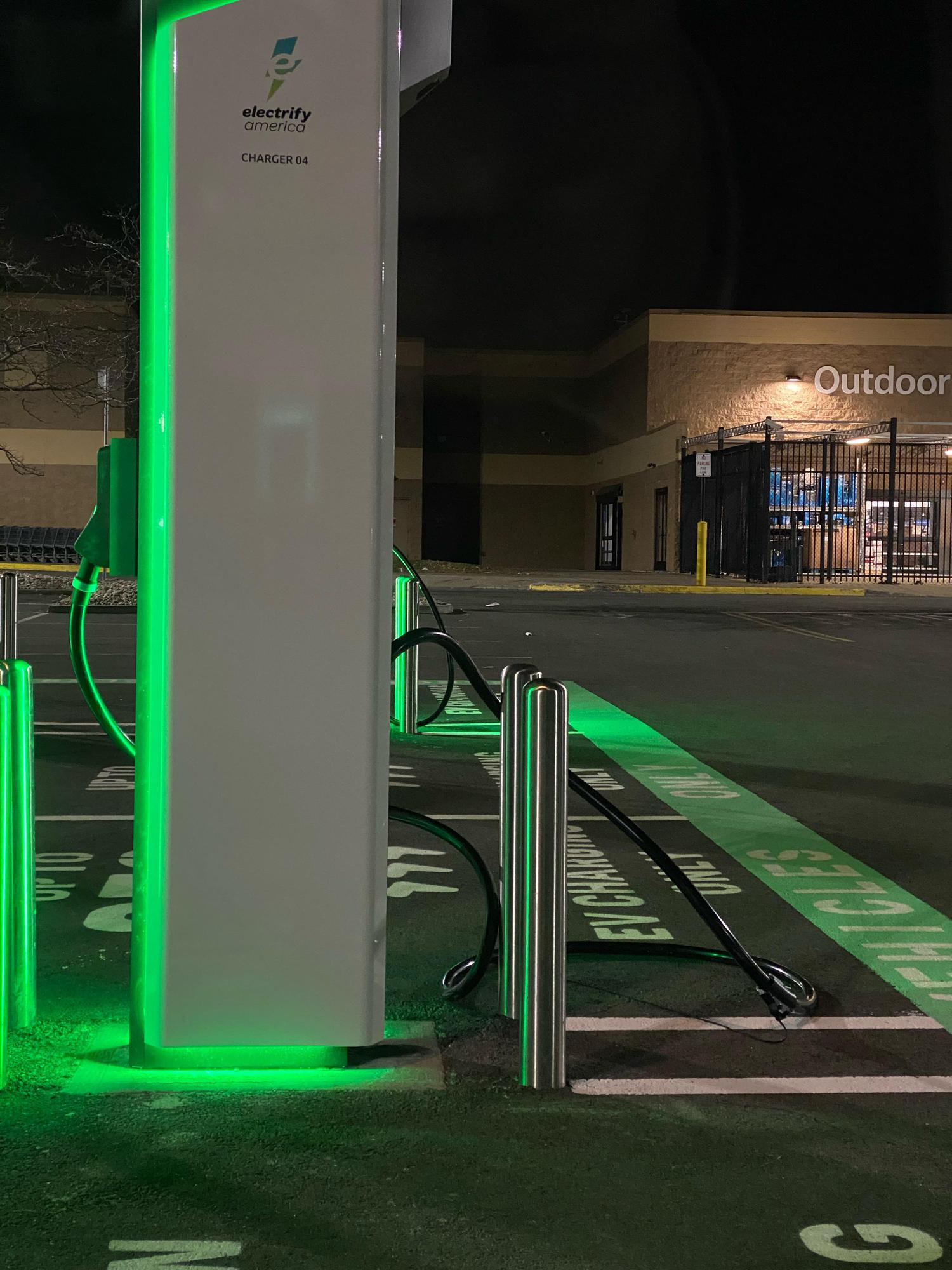 Walmart Supercenter Albany | Albany, NY | EV Station