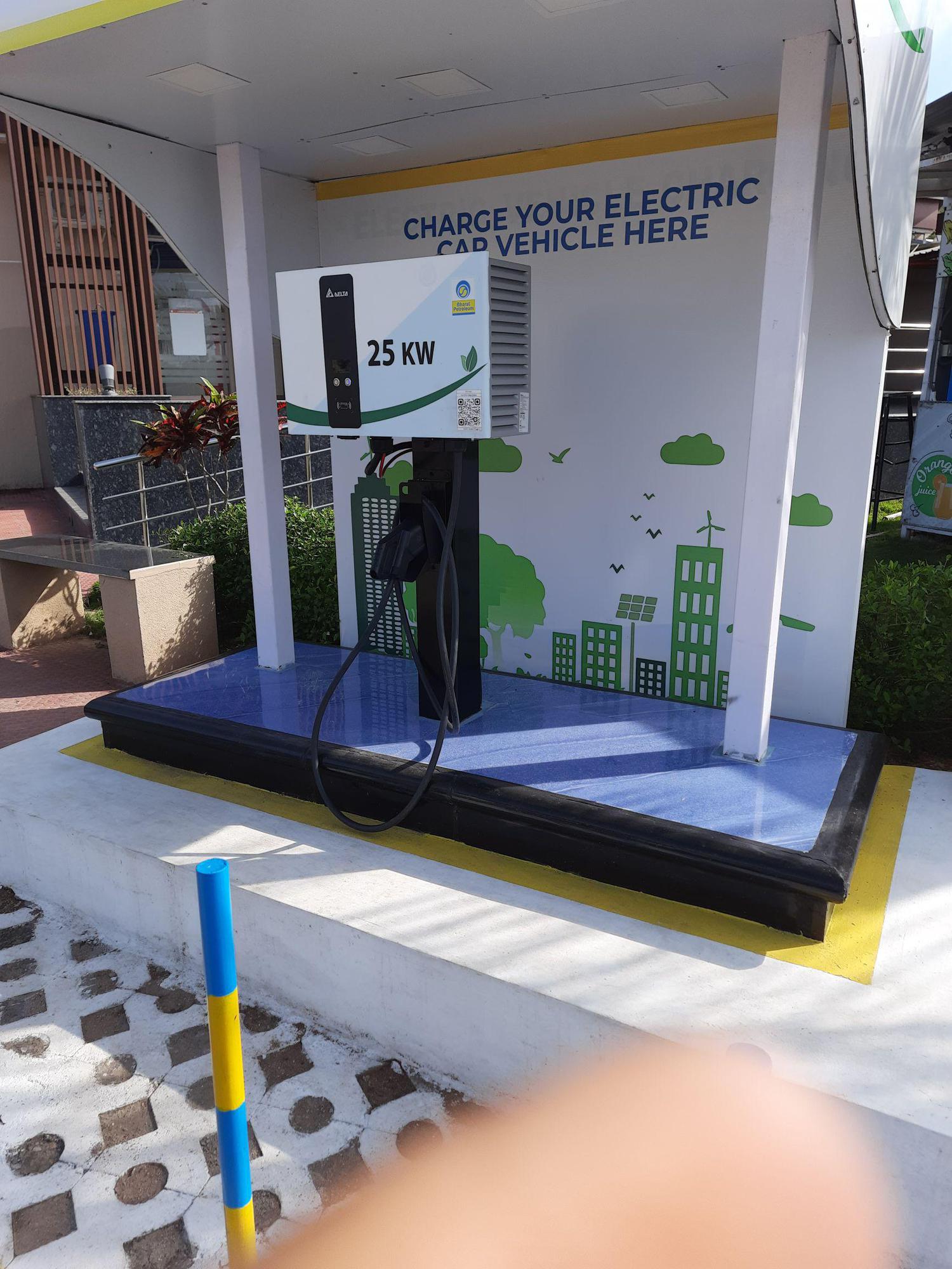 Cube Stop - BPCL (25kw) | Shoolagiri, TN | EV Station