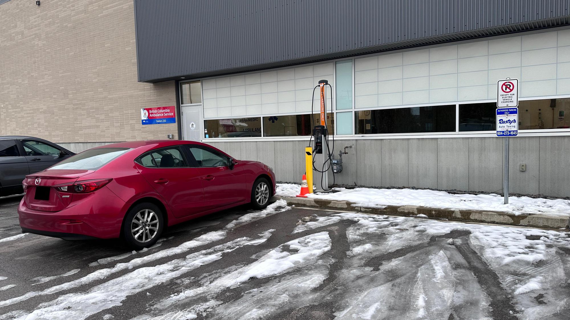 Richmond Fire Hall No 3 | Richmond, BC | EV Station