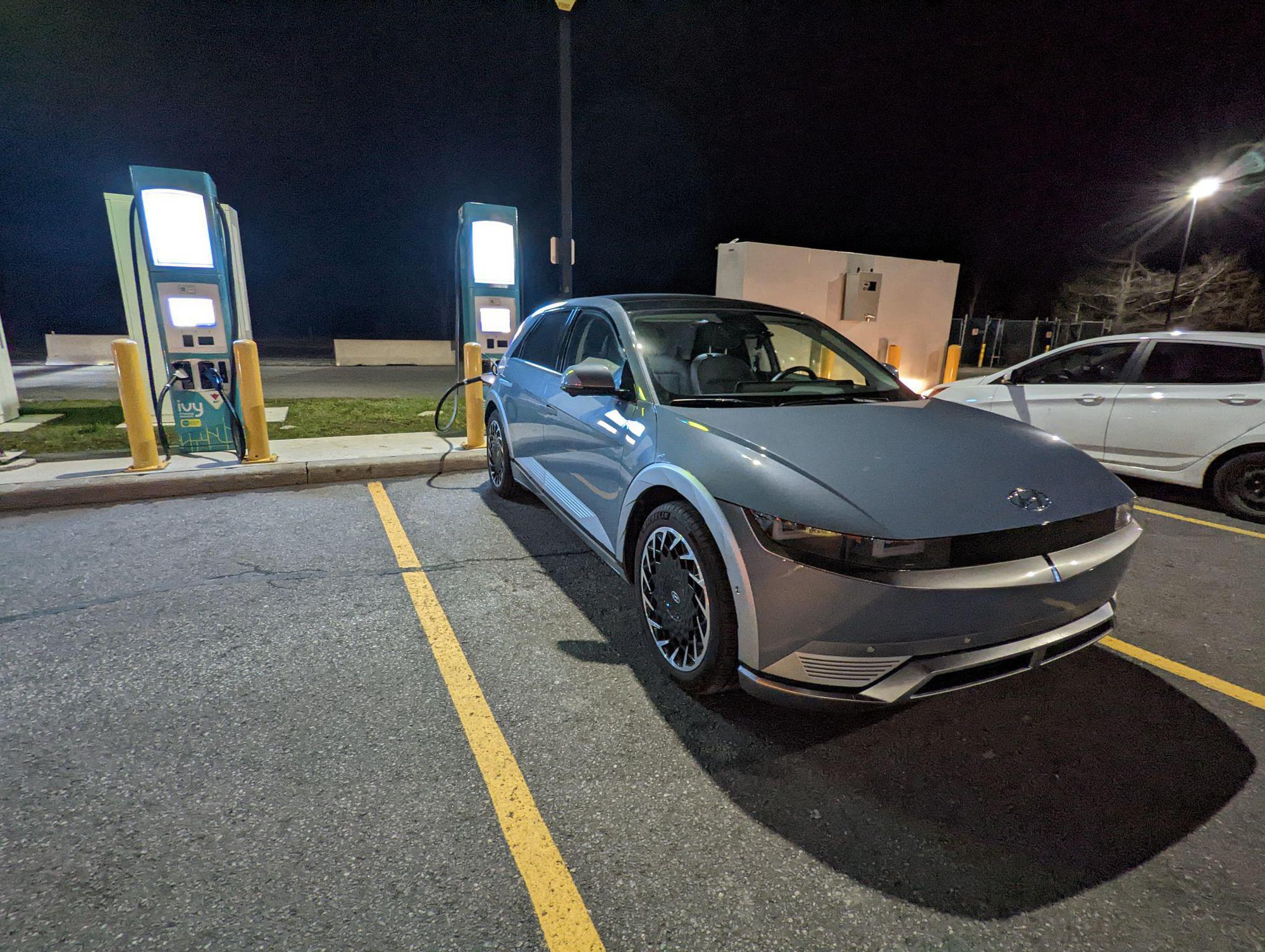 ONroute Napanee 401 Westbound | Odessa, ON | EV Station
