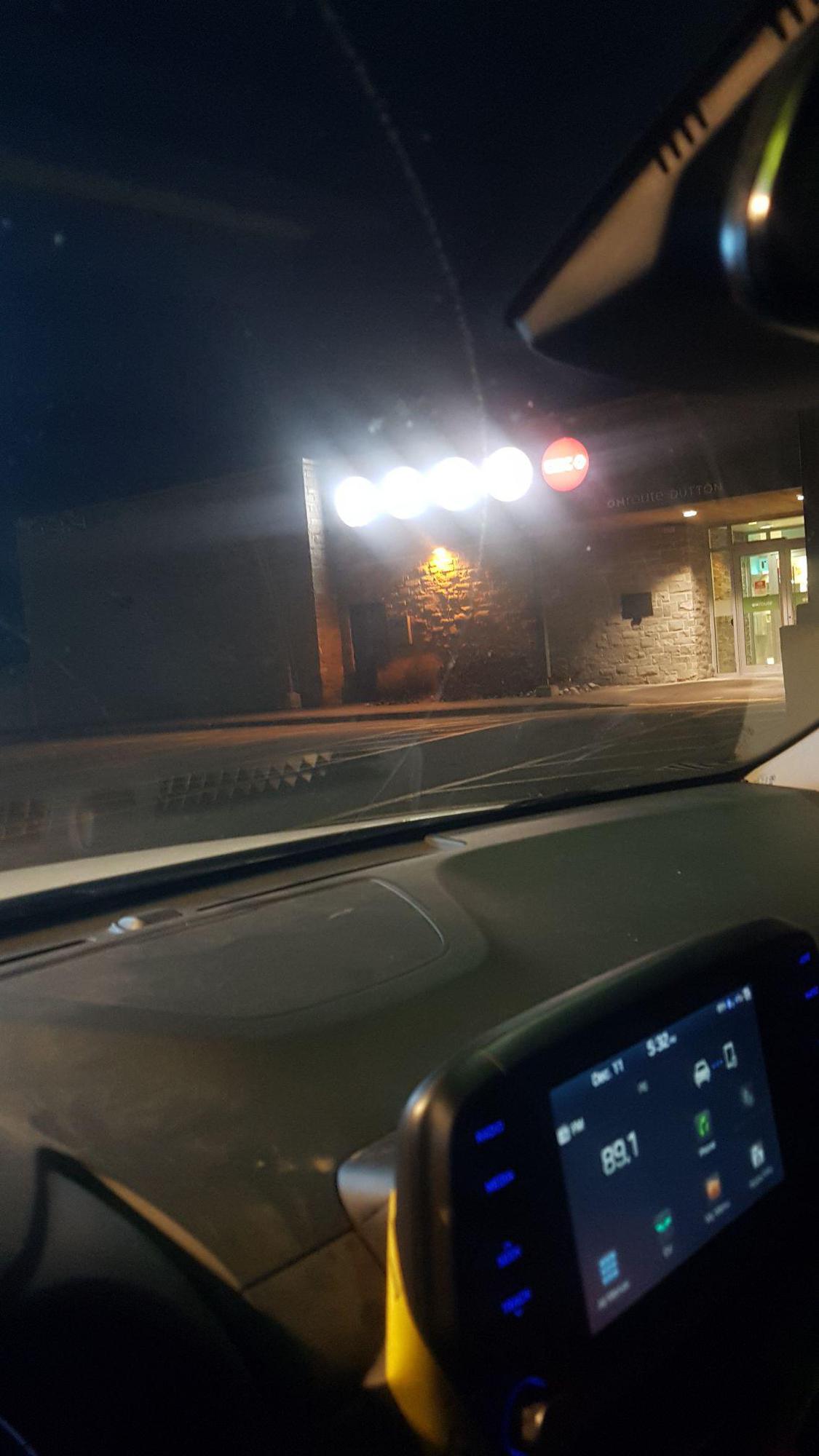 ONroute Dutton Eastbound 401 | Dutton, ON | EV Station