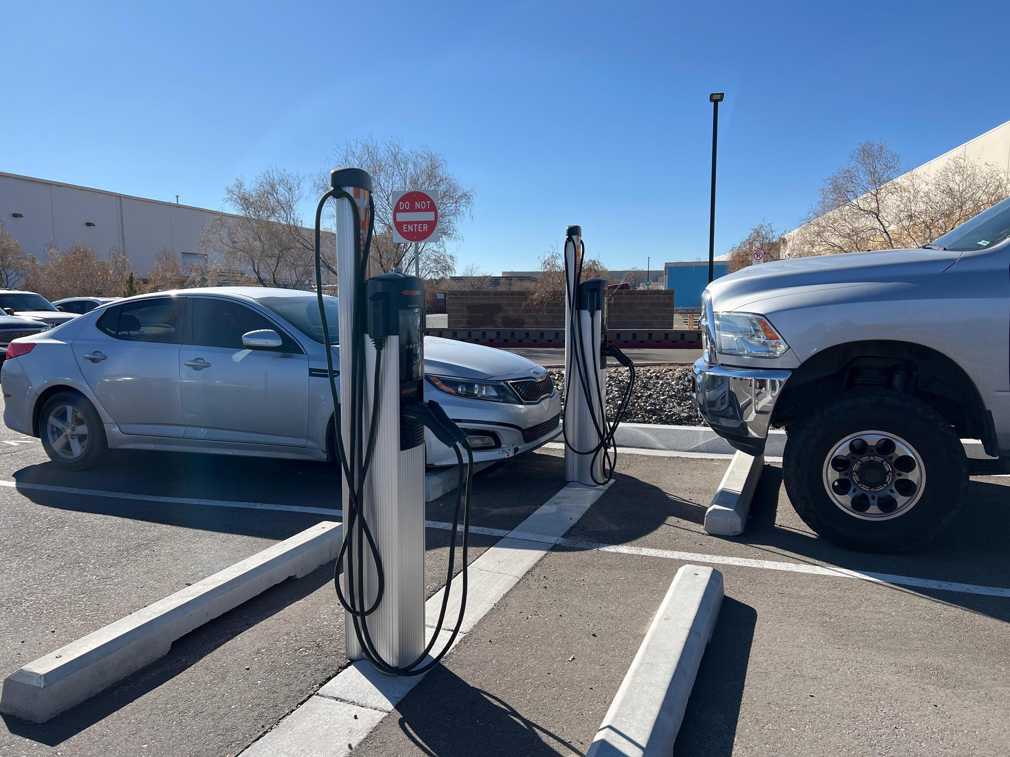 Amazon Fulfillment (Coming Soon) | Albuquerque, NM | EV Station