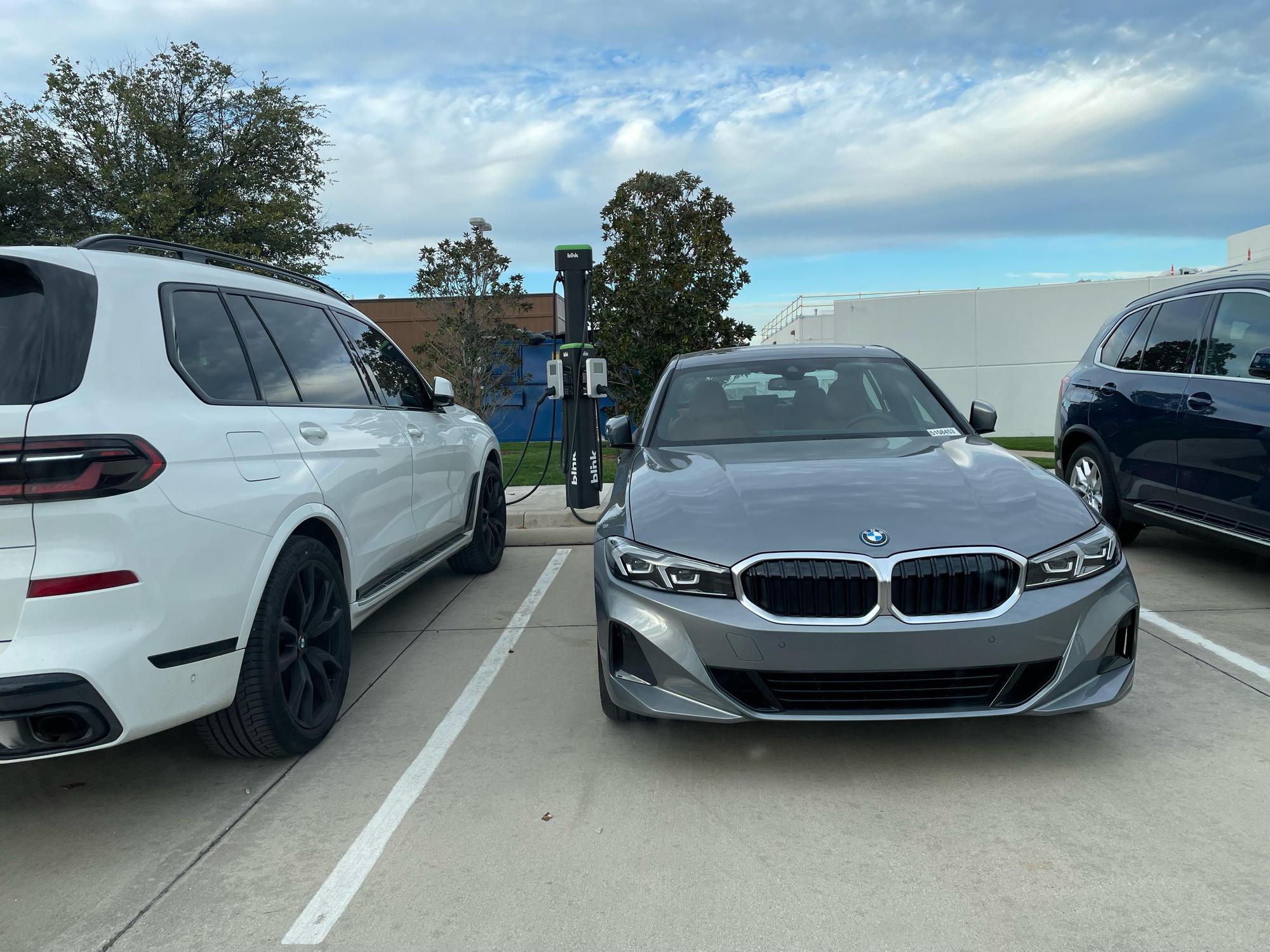 Sewell BMW of Plano | Plano, TX | EV Station