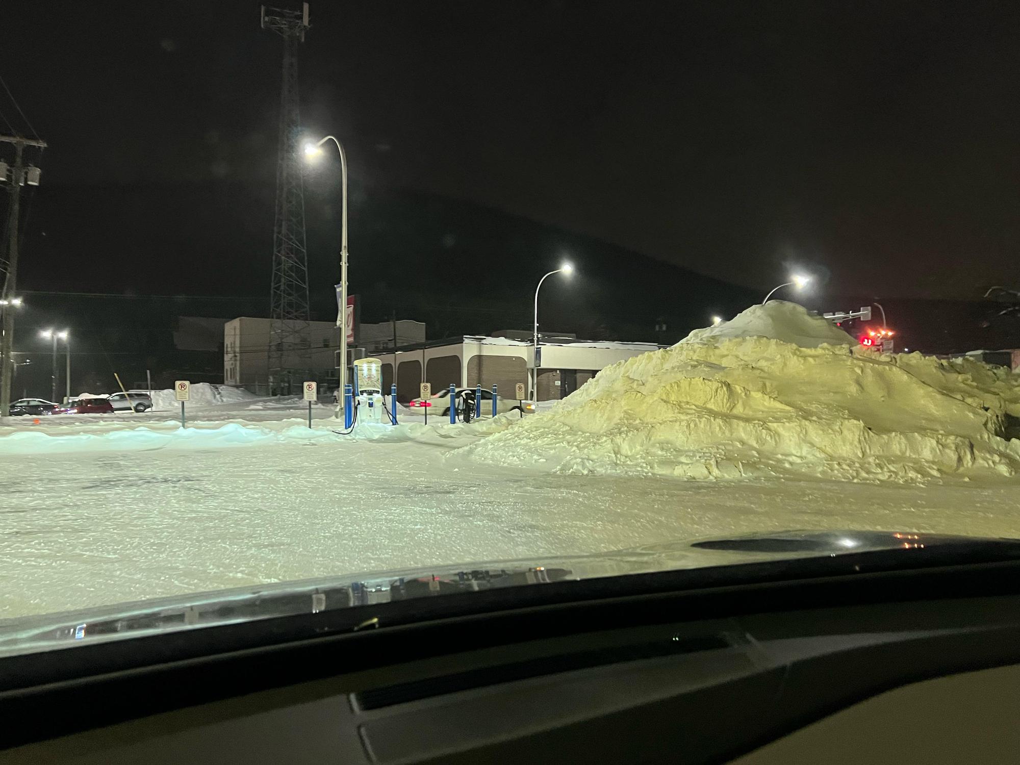Service Food Market | Fergus Falls, MN | EV Station