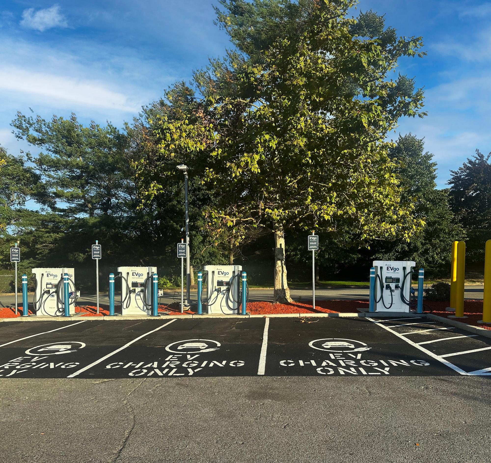 Target Warwick | Warwick, RI | EV Station