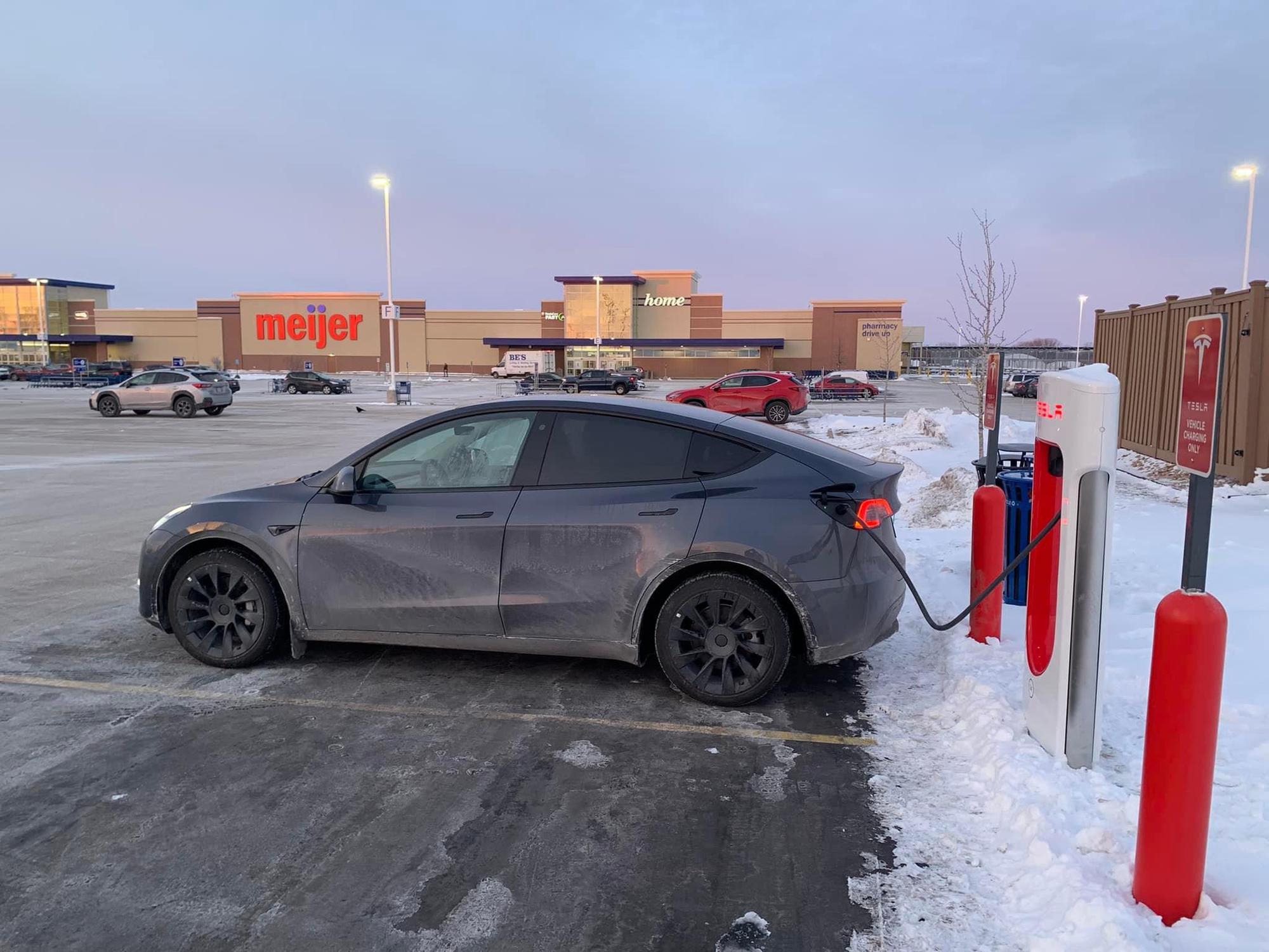 Meijer | Appleton, WI | EV Station