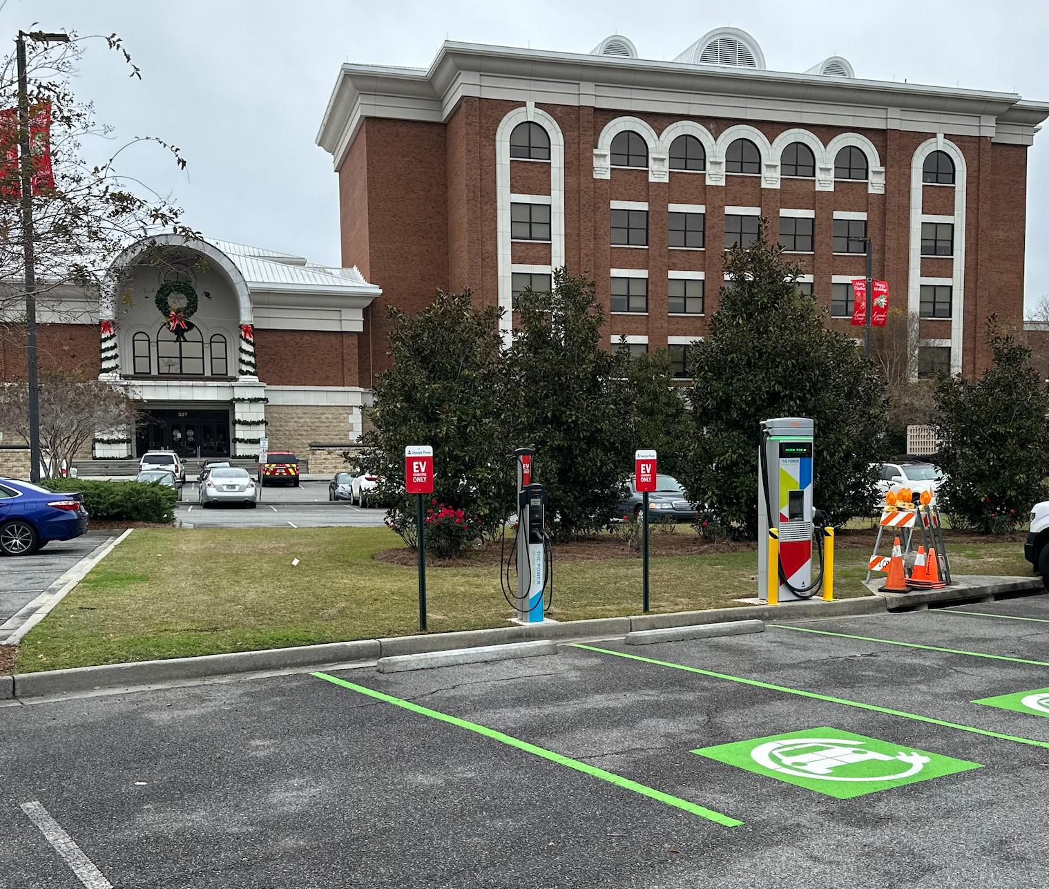 Lowndes County Courthouse | Valdosta, GA | EV Station