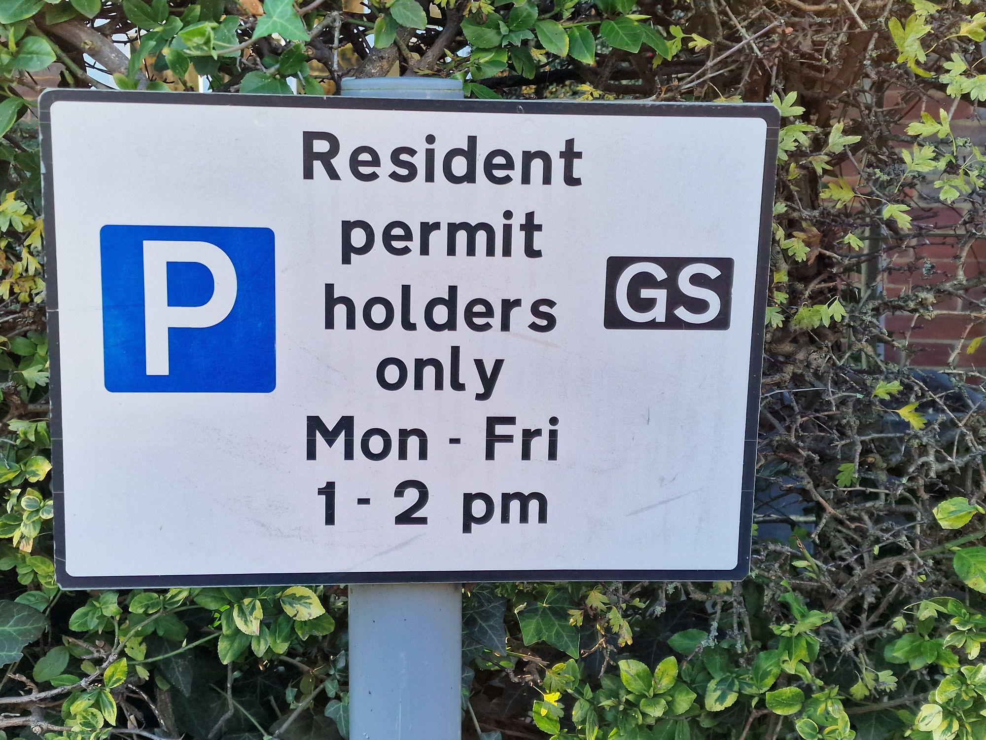 Heathgate & Meadway Parking | 23 Heathgate, London NW11 7AP, UK | EV ...