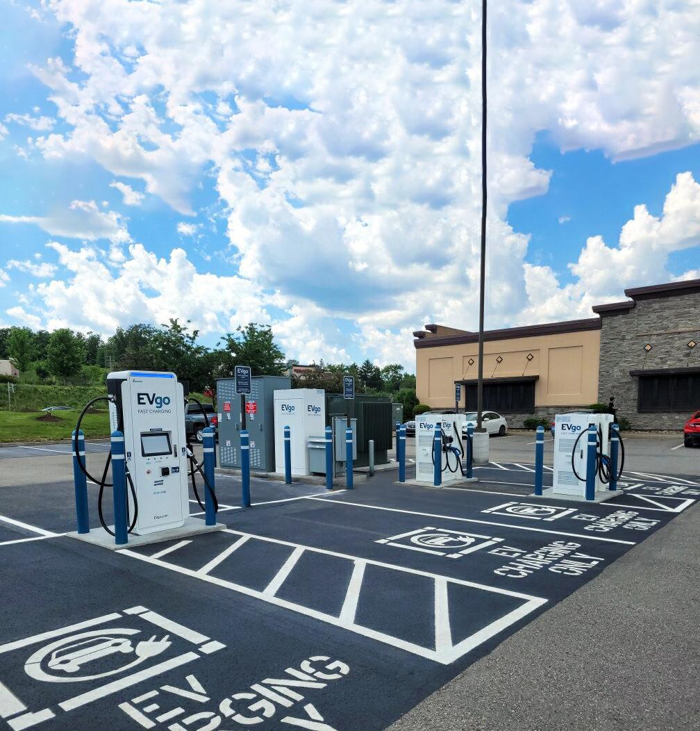 McCandless Crossing - LongHorn Steakhouse | Pittsburgh, PA | EV Station