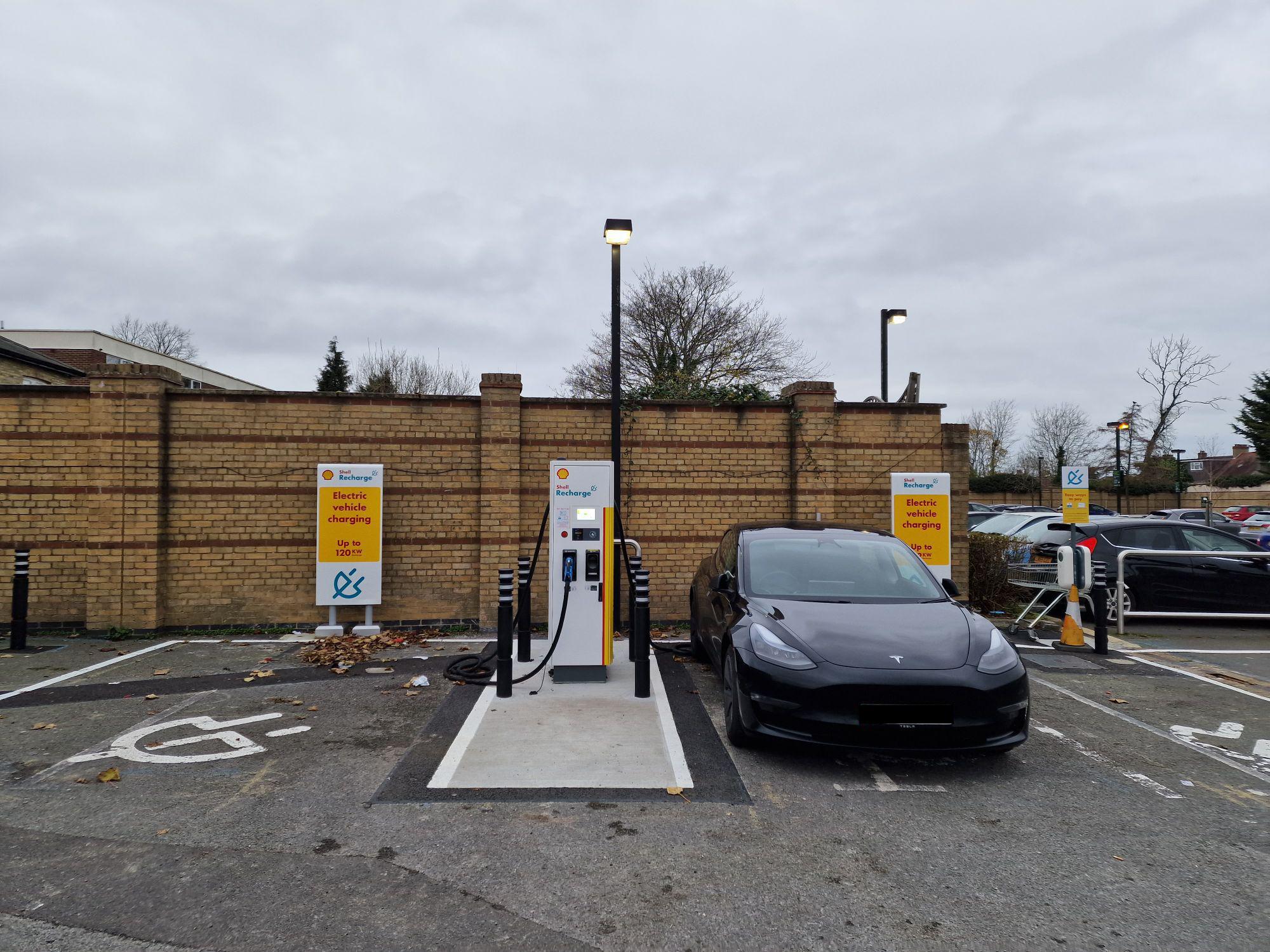 Waitrose Finchley (2) | 273 Ballards Lane, Finchley, London, N12 8NR ...