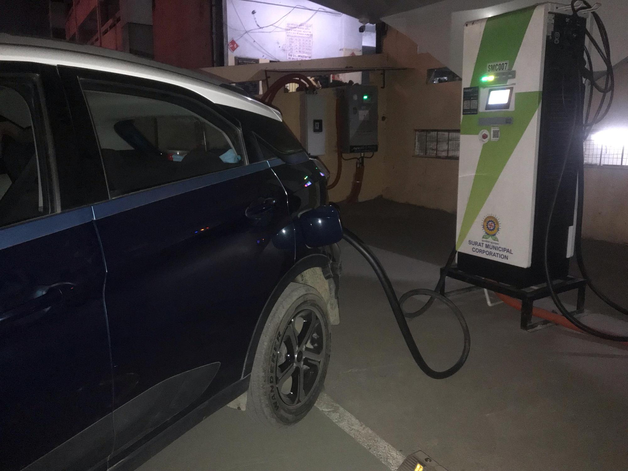 Evolute Surat,SMC Fast Charger (60kw) | Surat, GJ | EV Station