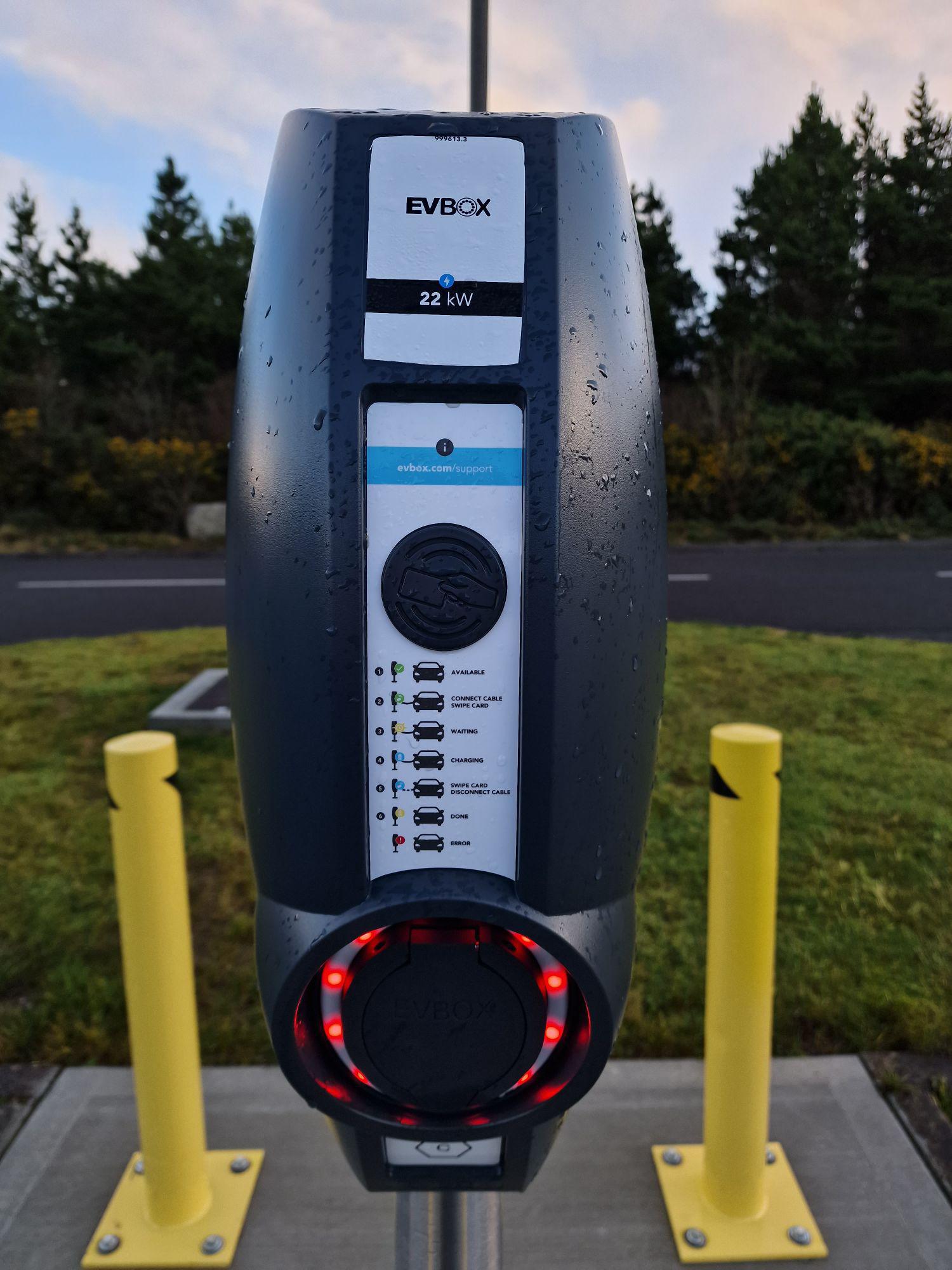 gteic @ Gaoth Dobhair | Cearnóg Sheain Bháin, DL | EV Station