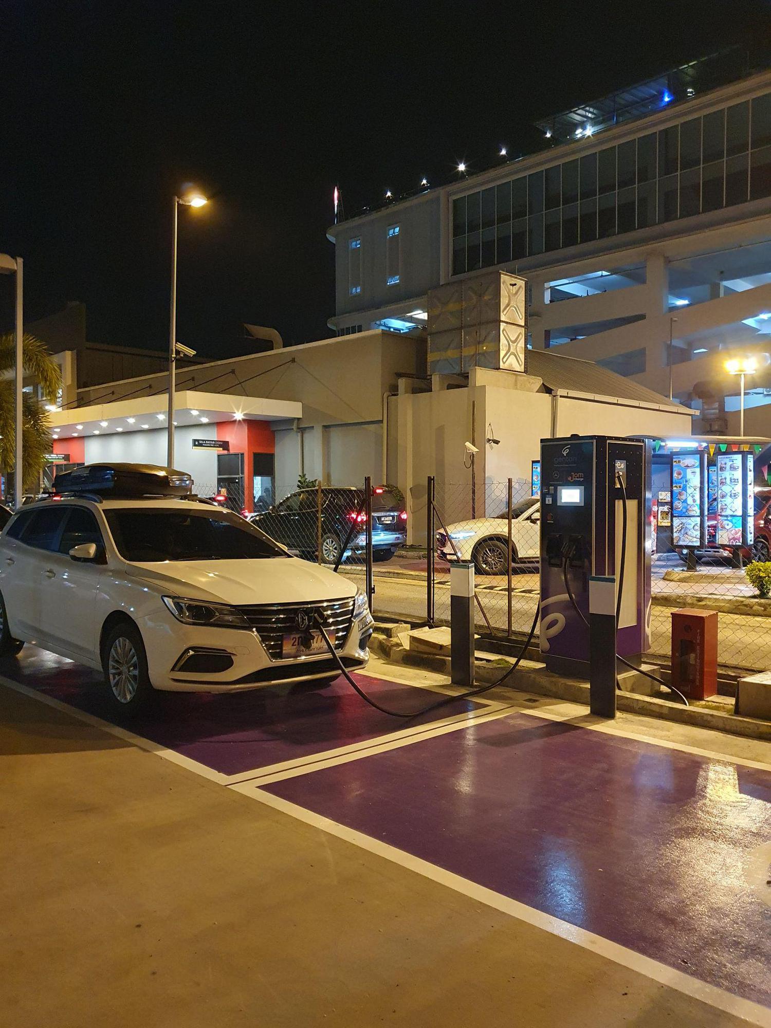 Petronas Jalan Sultan Azlan Shah Ipoh | Ipoh, Perak | EV Station