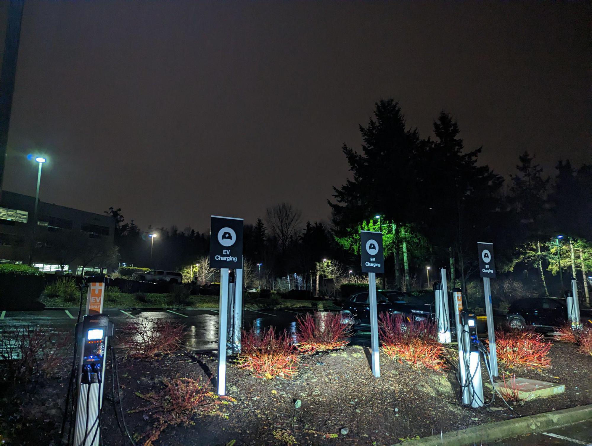 Willows Creek Corporate Center | Redmond, WA | EV Station