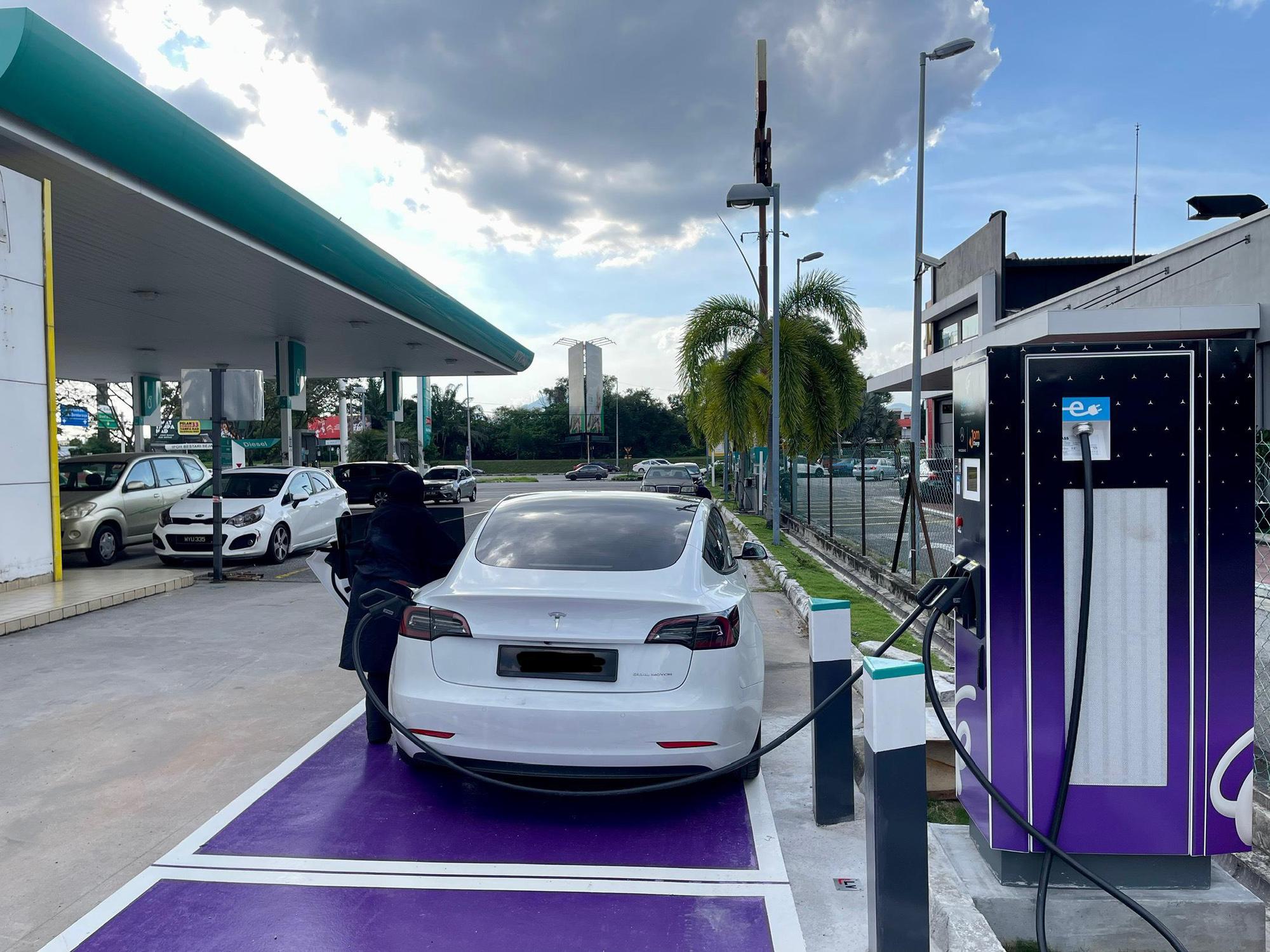 Petronas Jalan Sultan Azlan Shah Ipoh | Ipoh, Perak | EV Station