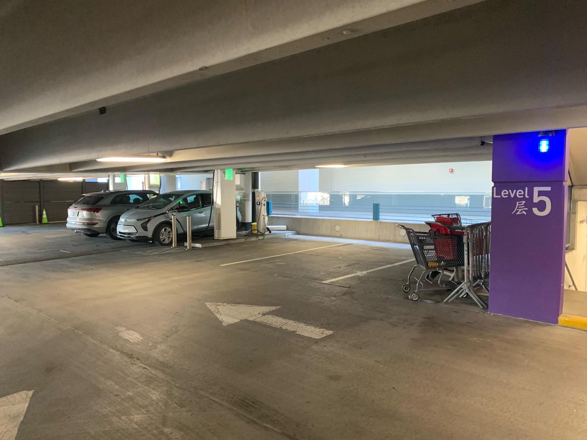 The Shops at SkyView Center (1) | 40-24 College Point Blvd, Flushing ...