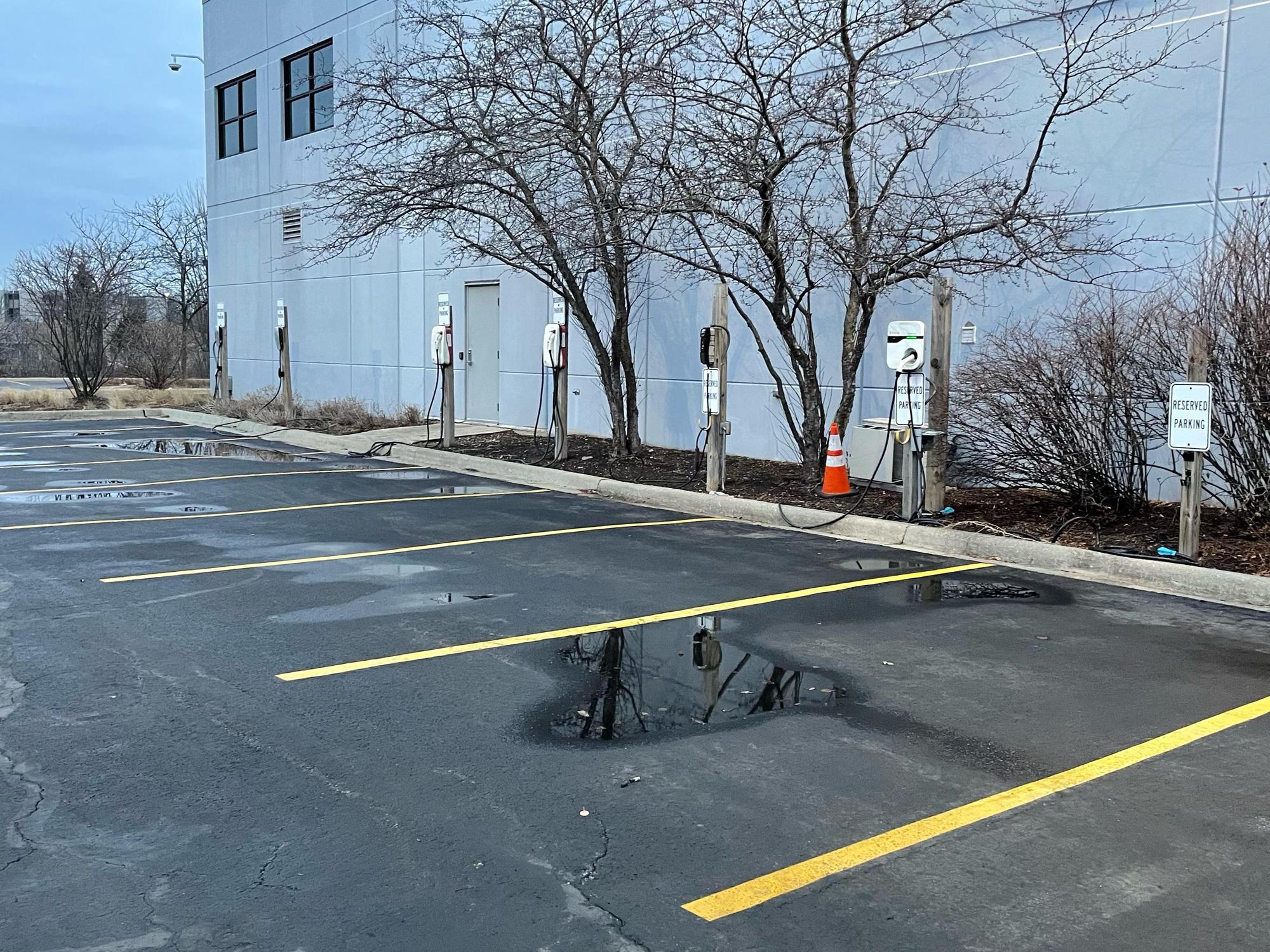 Midtronics Inc | Willowbrook, IL | EV Station