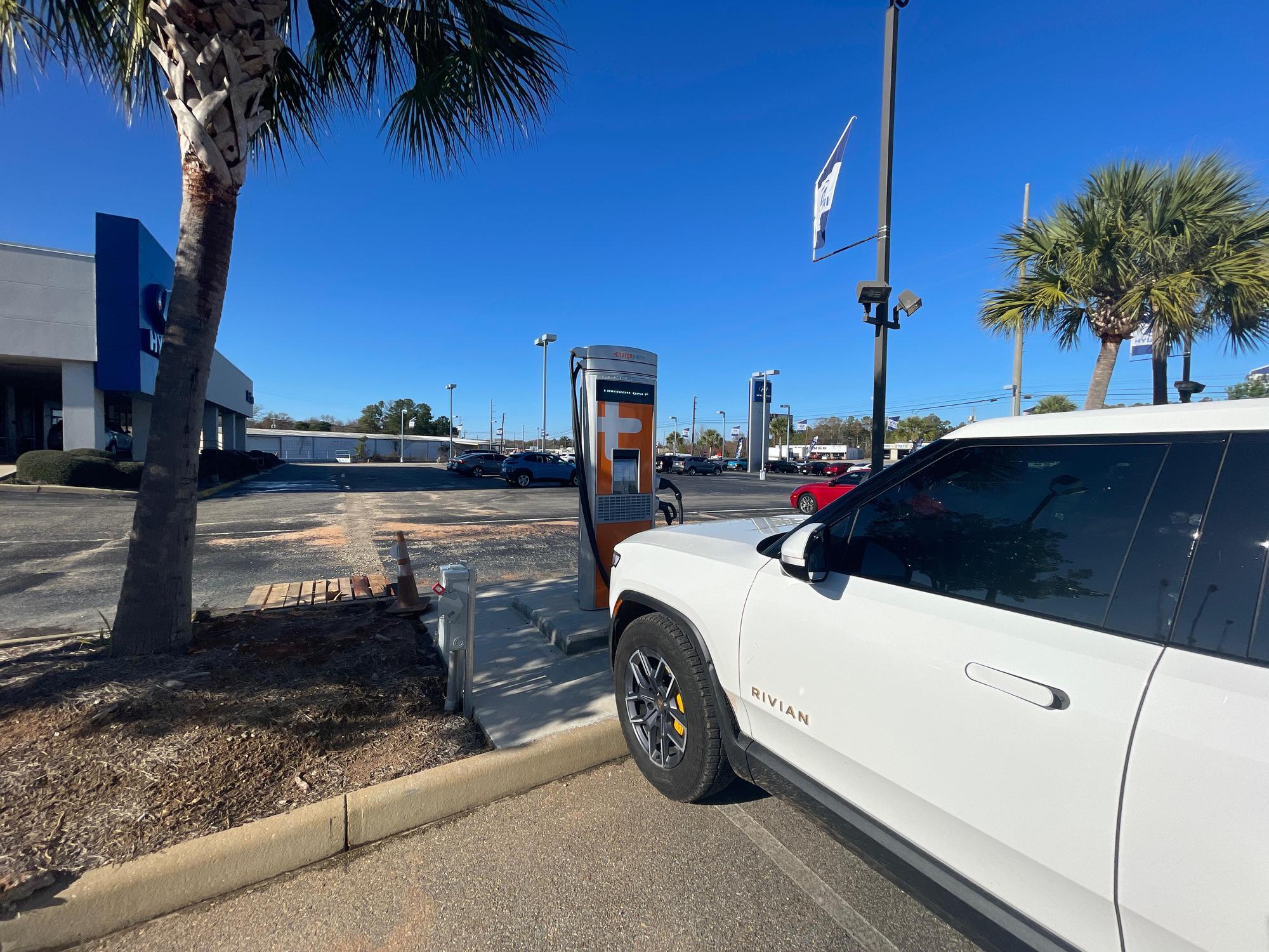 Mercedes Benz of Dothan | Dothan, AL | EV Station