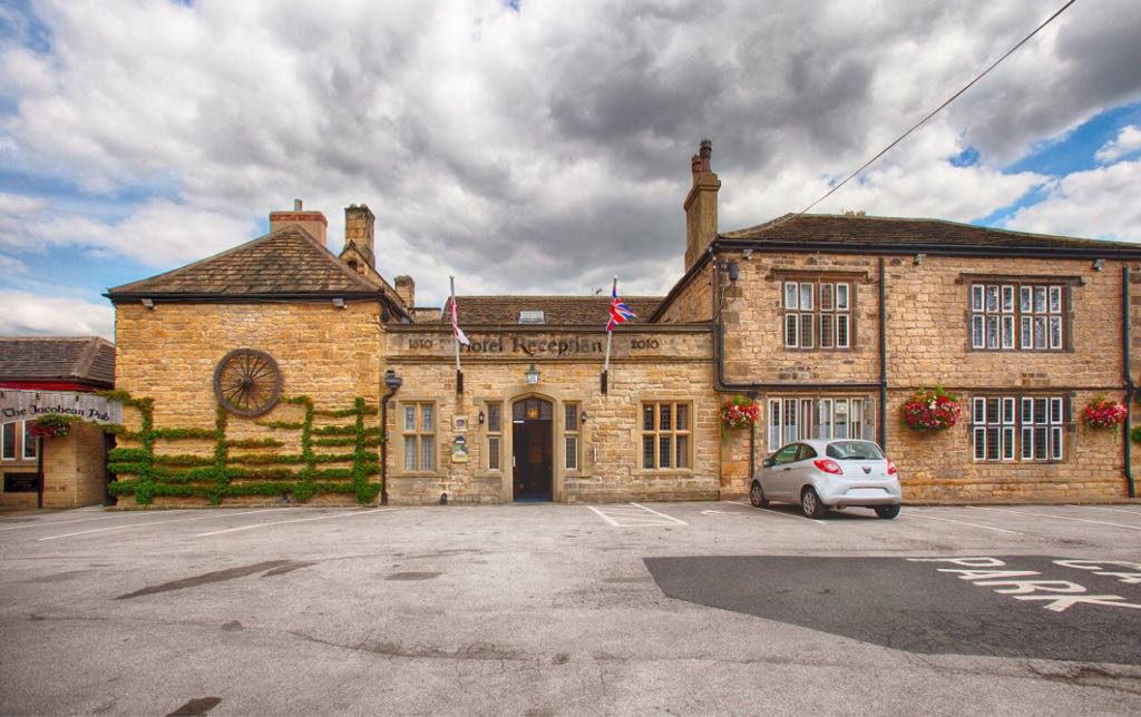 Best Western Rogerthorpe Manor Hotel | Pontefract, England | EV Station