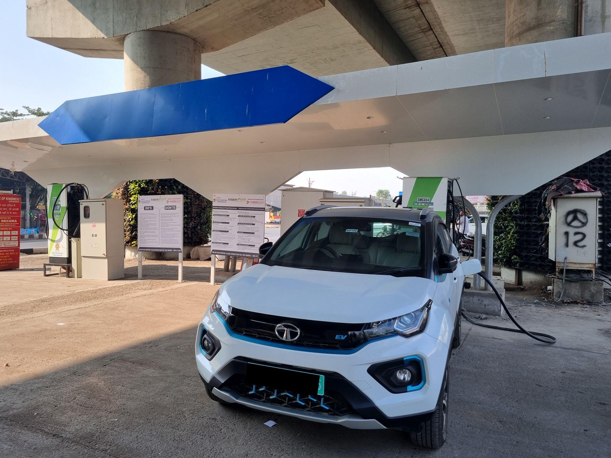 Evolute Surat,SMC Fast Charger (30kw x 4) | Surat, GJ | EV Station