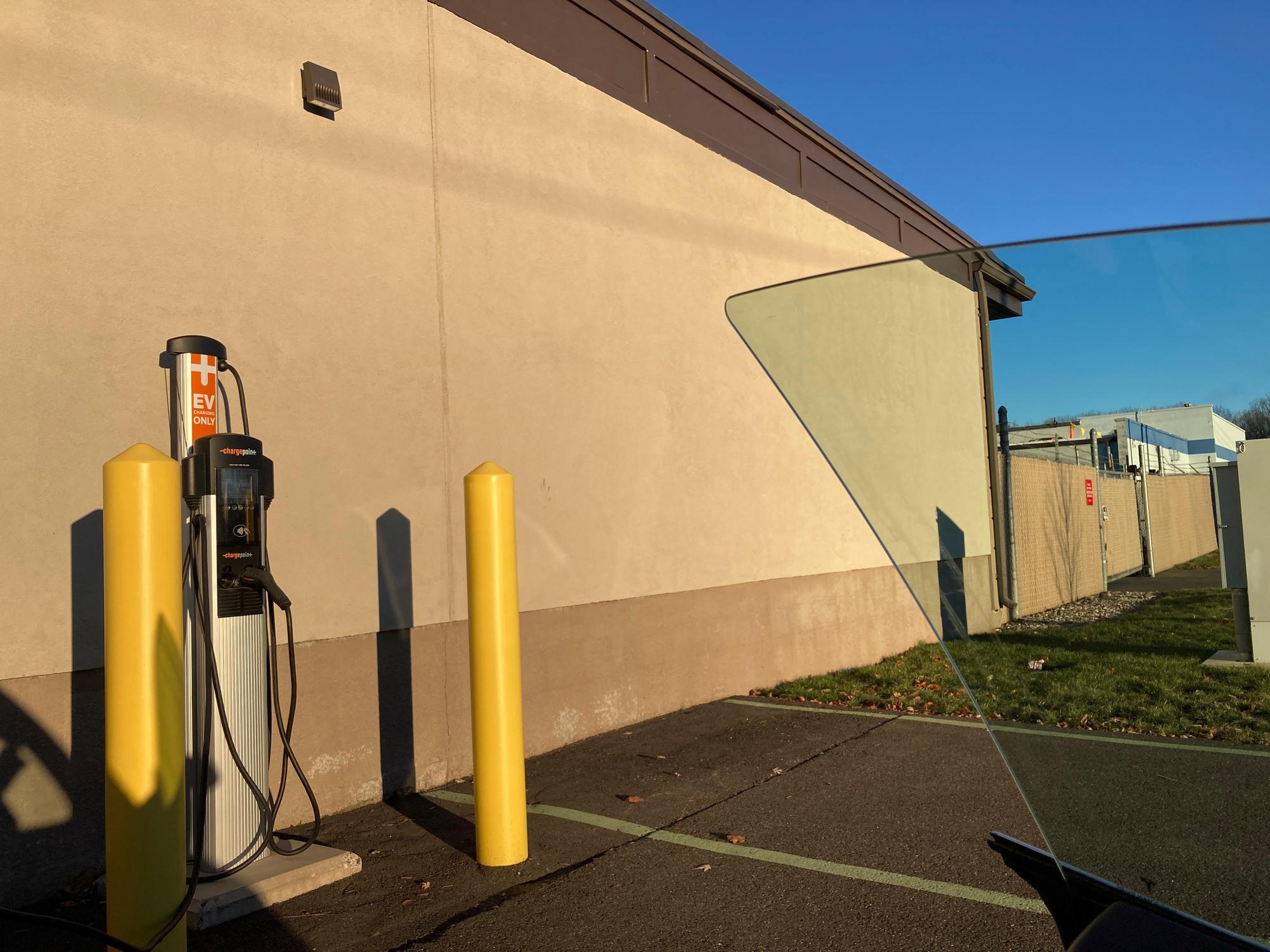Universal Electric | West Springfield, MA | EV Station