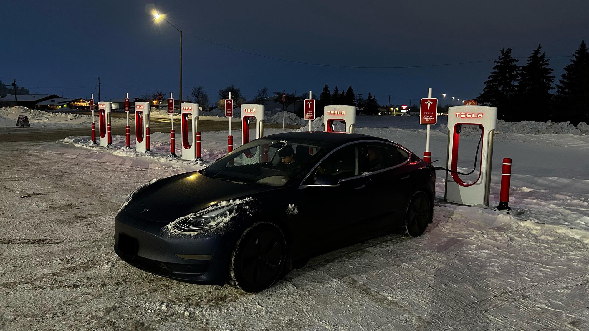 Morris Bigway Foods (1) | Morris, MB | EV Station