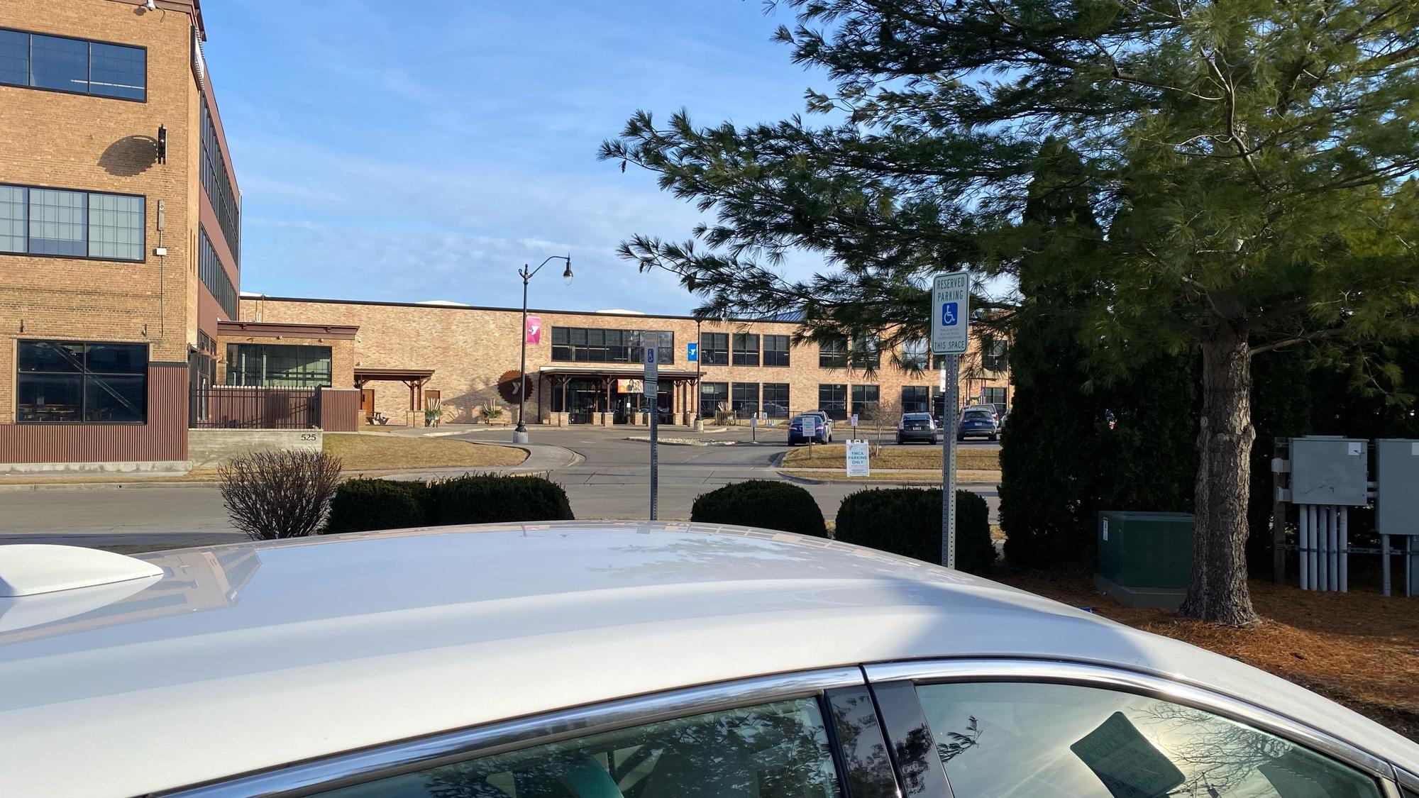 Stateline Family YMCA | Beloit, WI | EV Station